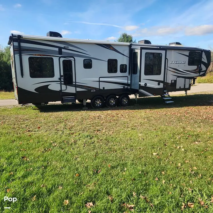 2018 4005 Cyclone For Sale - Heartland RVs - RV Trader