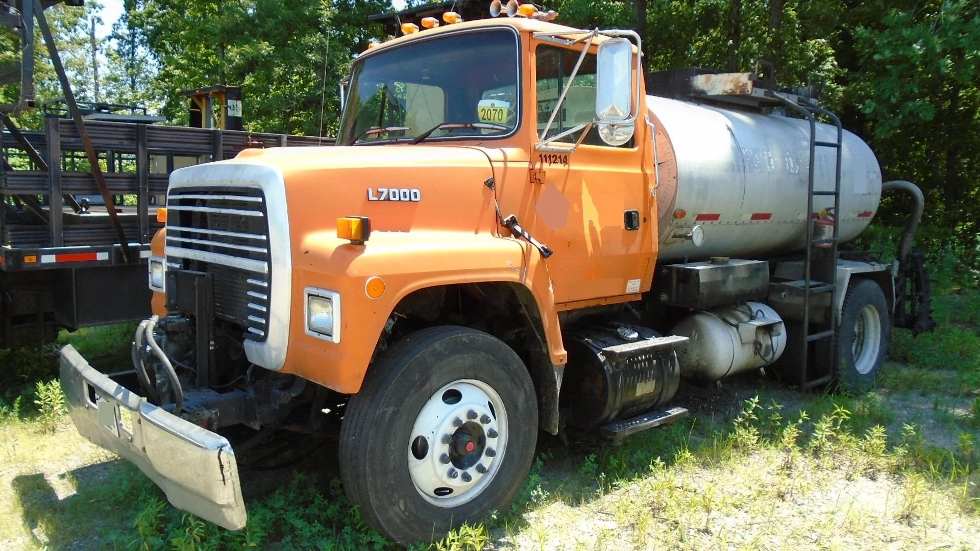 Asphalt Distributor Trucks For Sale - Equipment Trader