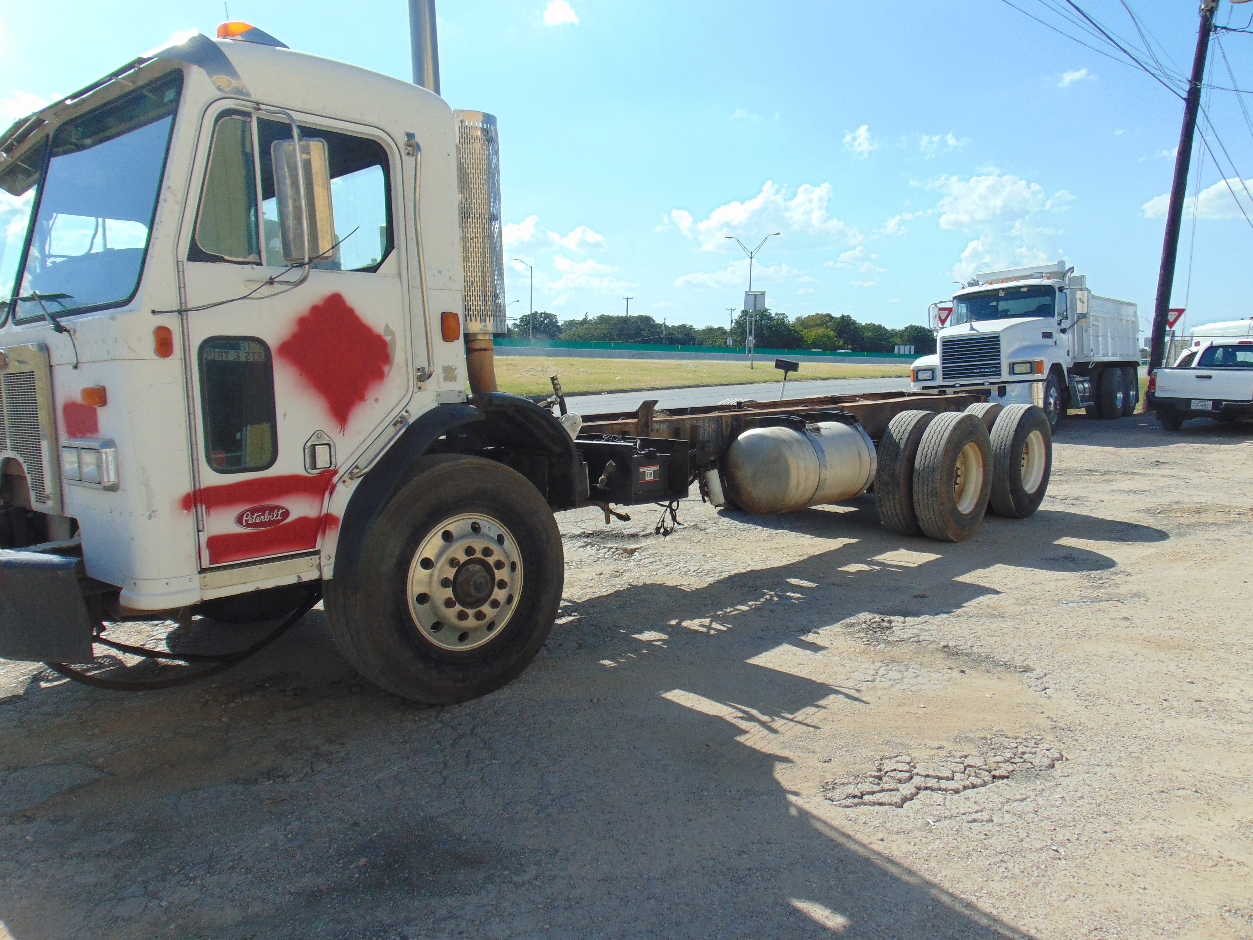 Peterbilt 320 Trucks For Sale Near Richardson, TX - Commercial Truck Trader