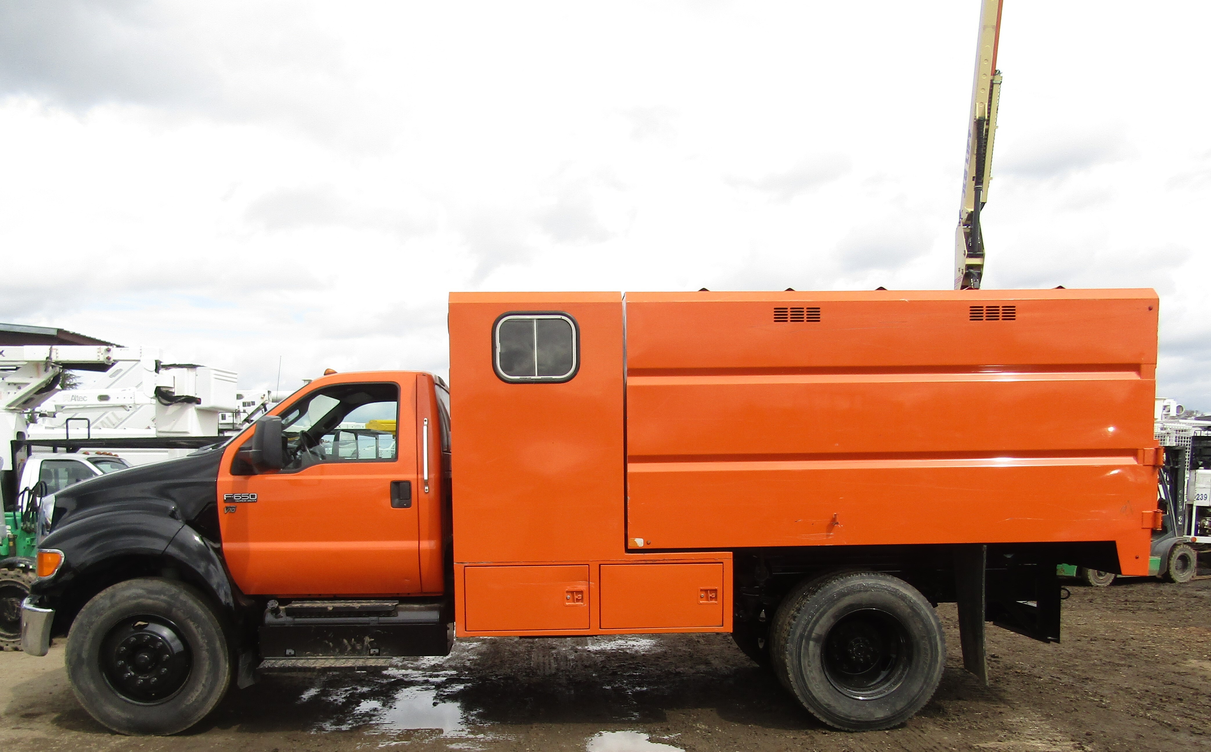 2013 Ford - Used 2013 FORD Chipper Box Truck Central Point, OR