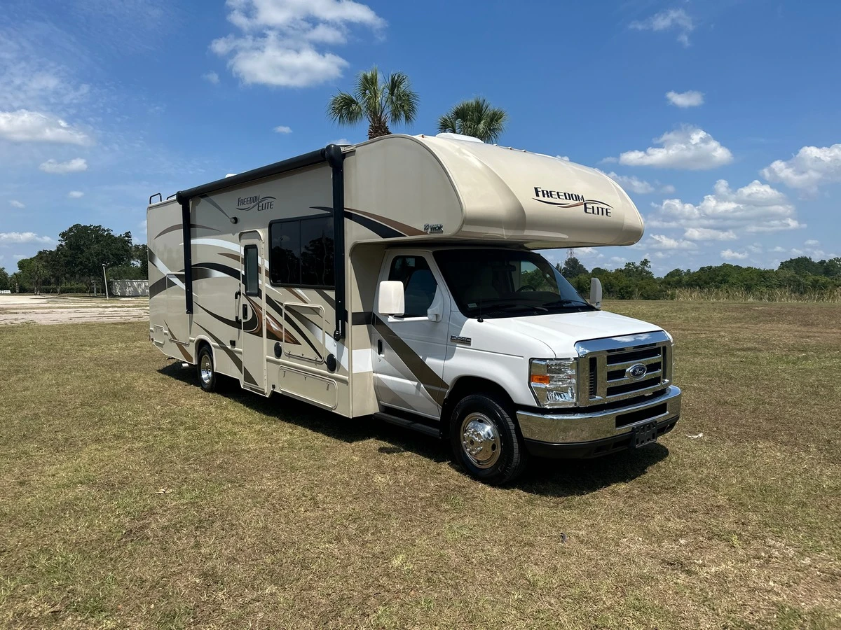 Thor Motor Coach Freedom Elite 29FE RVs For Sale - RV Trader