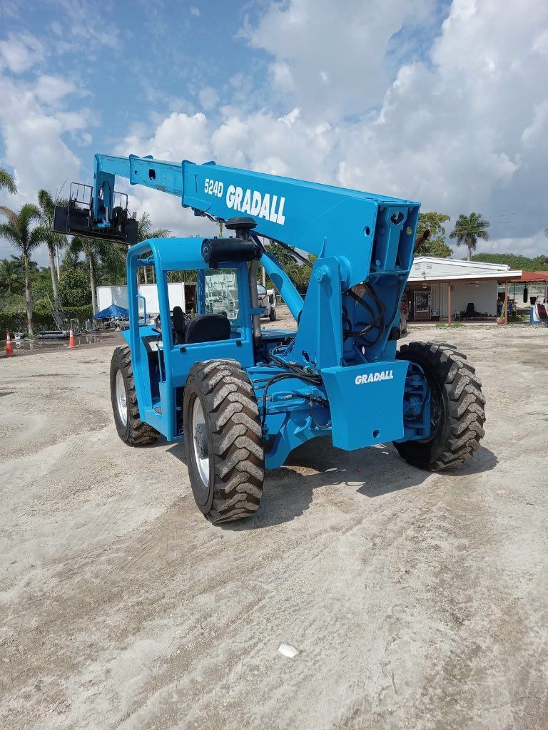 Used 2002 Gradall 524D For Sale in Miami, FL - 5026975878 - Equipment ...