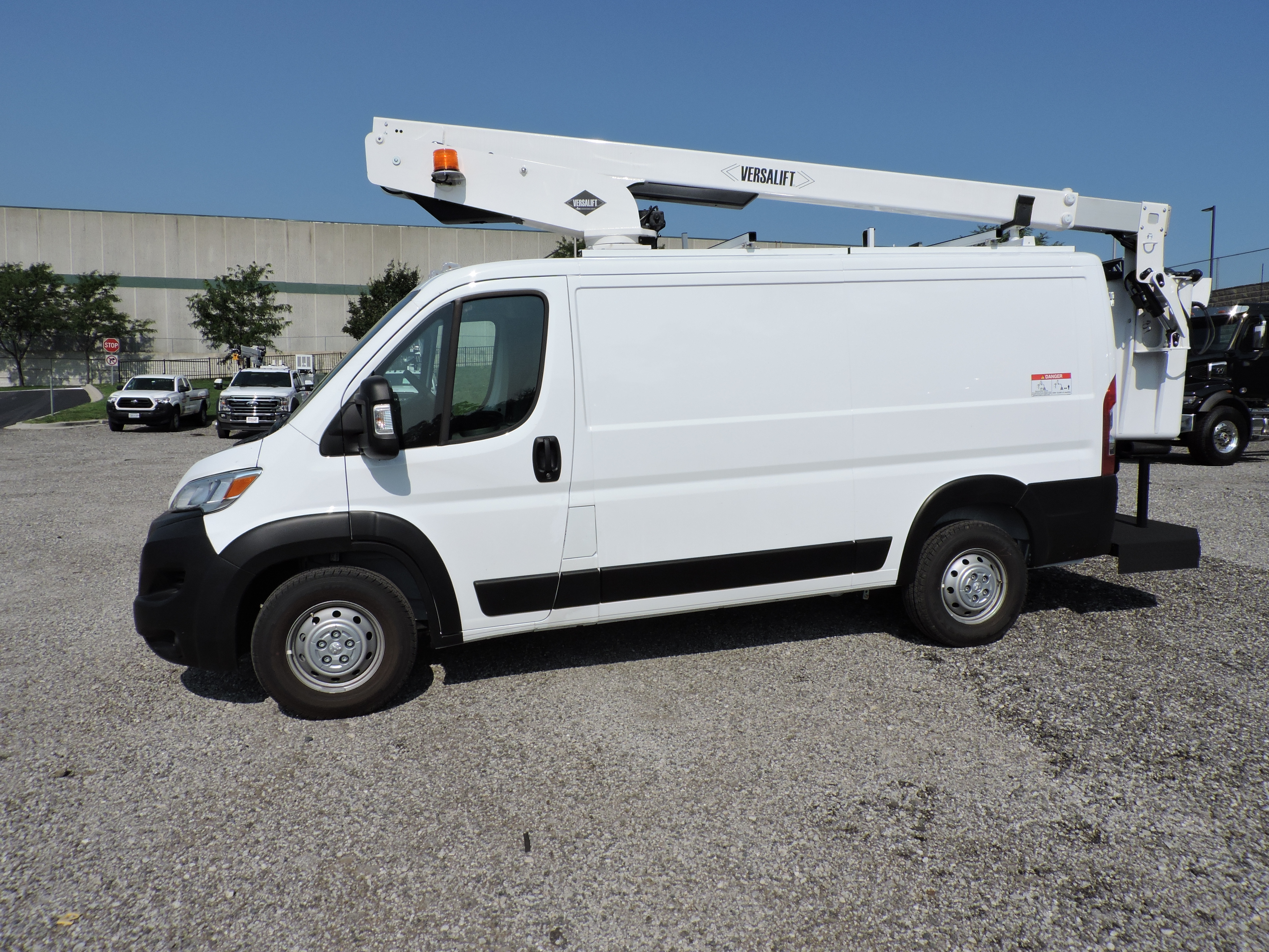 Bucket Truck For Sale Near 60505 - Equipment Trader