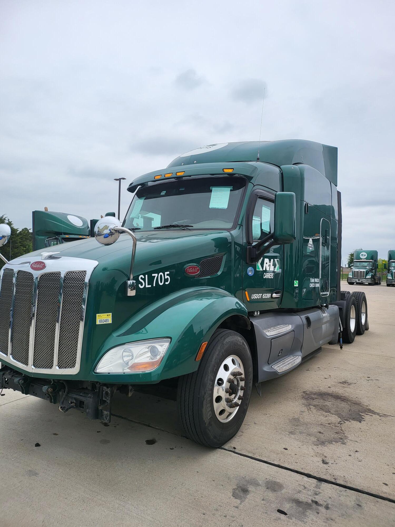 Used 2017 Peterbilt 579 For Sale in Wilmington, OH - 5029001463 ...