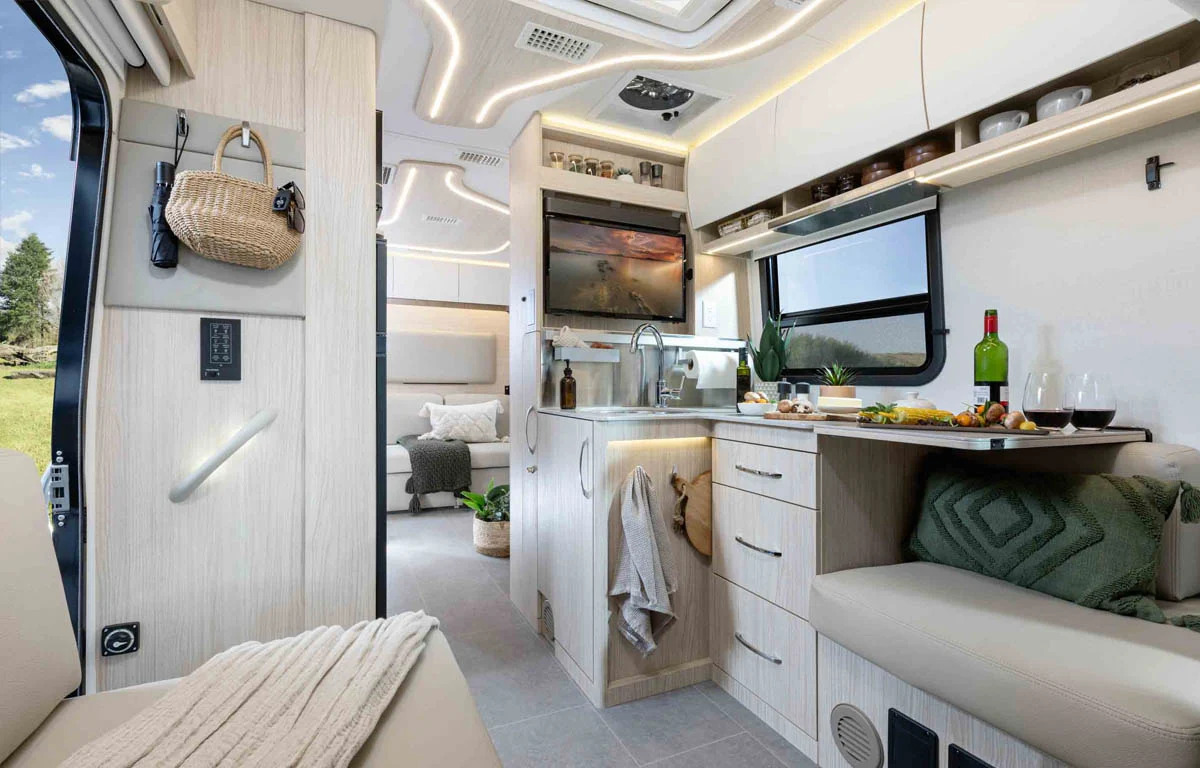 New 2025 Leisure Travel Unity 24MB Fretz RV U24MB For Sale in Souderton ...