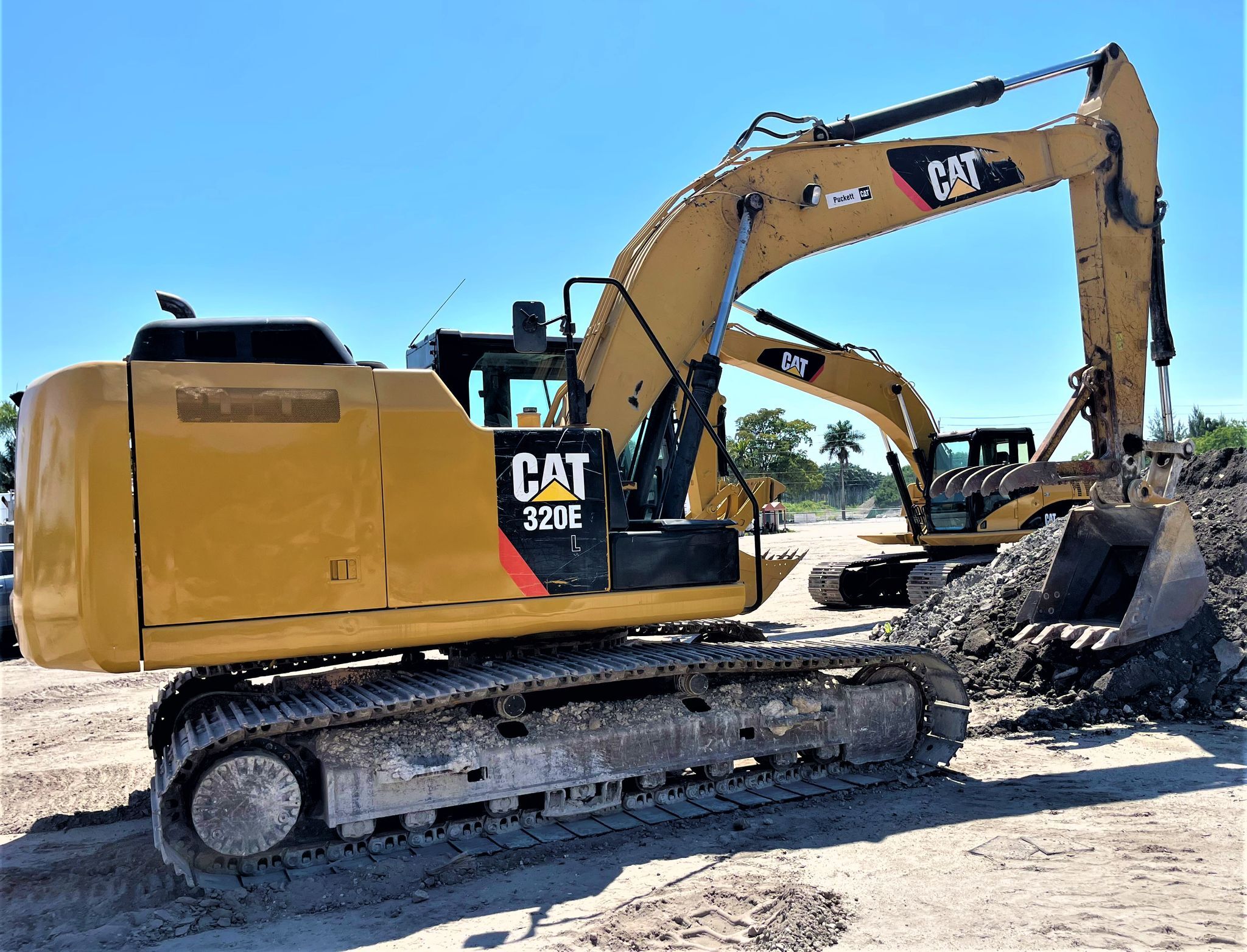 Used 2012 Caterpillar 320EL For Sale in Miami, FL - 5030347736 ...