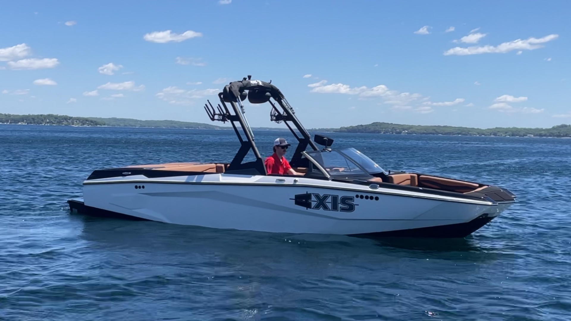 New 2024 Axis A225 Nan For Sale in Fontana, WI - 5032198530 - Boatmart