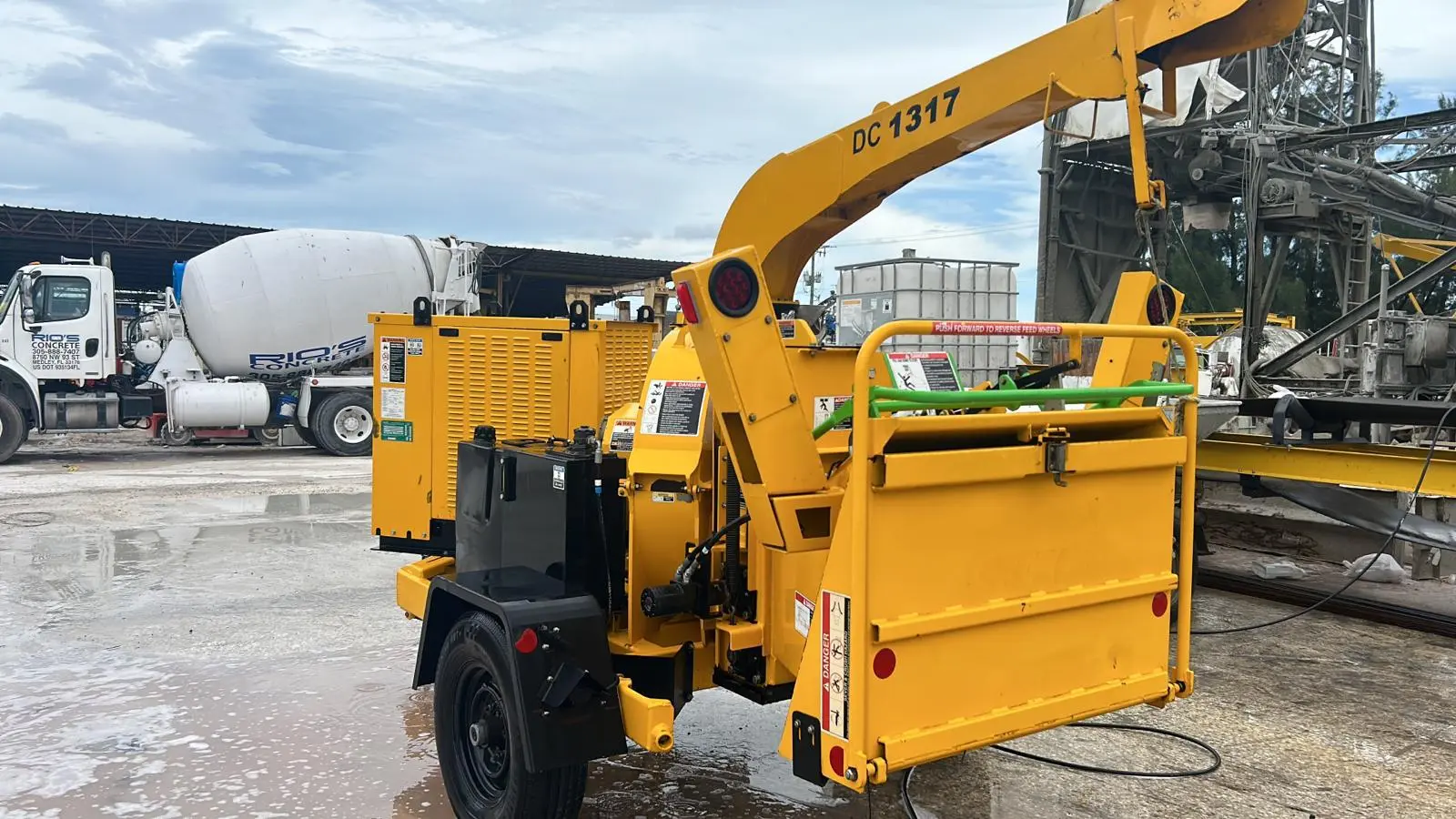 Altec DC1317 13" Wood Chipper Equipment For Sale - Altec DC1317 13 ...