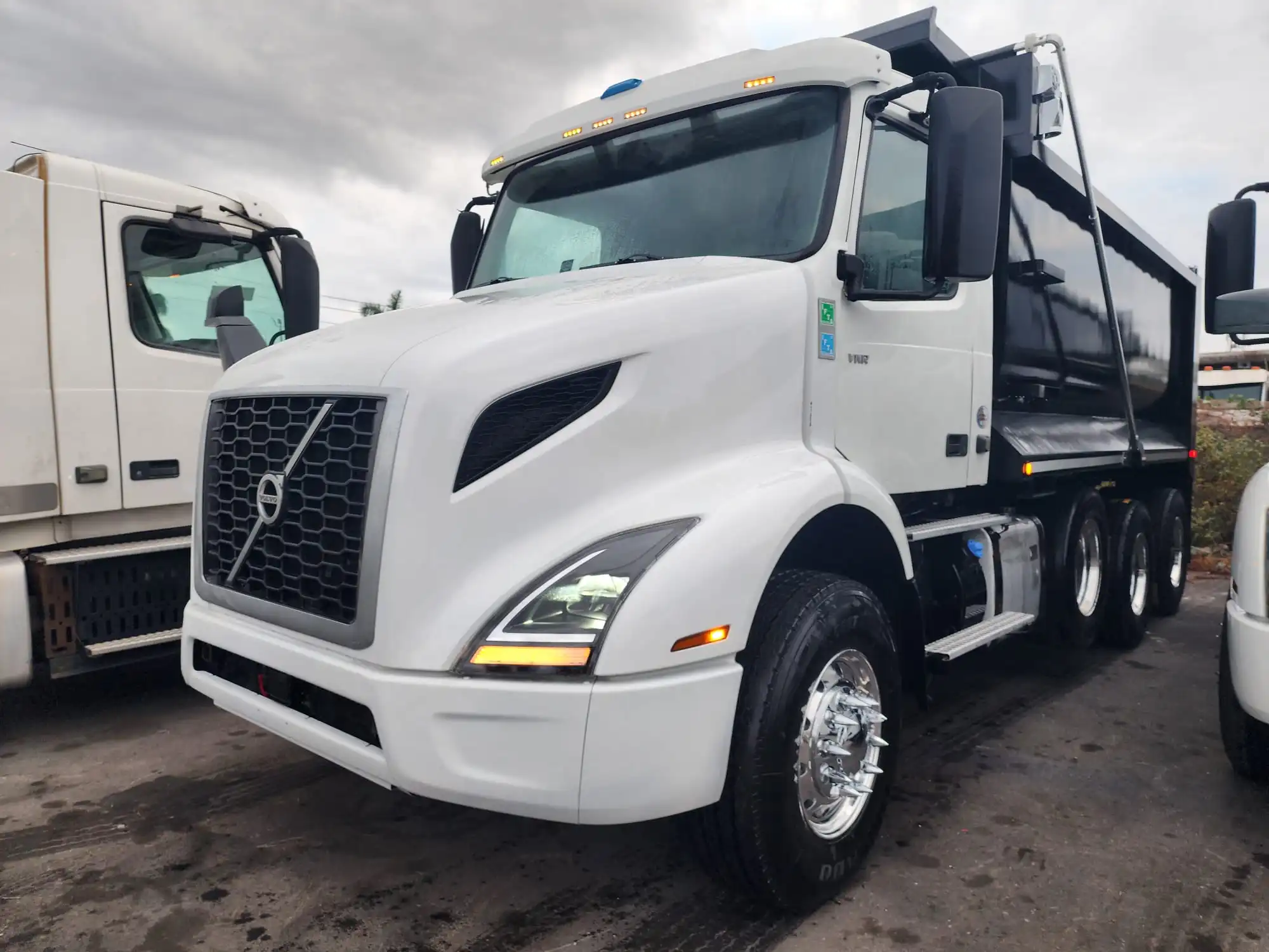 2017 Volvo Vnl Trucks For Sale - Commercial Truck Trader