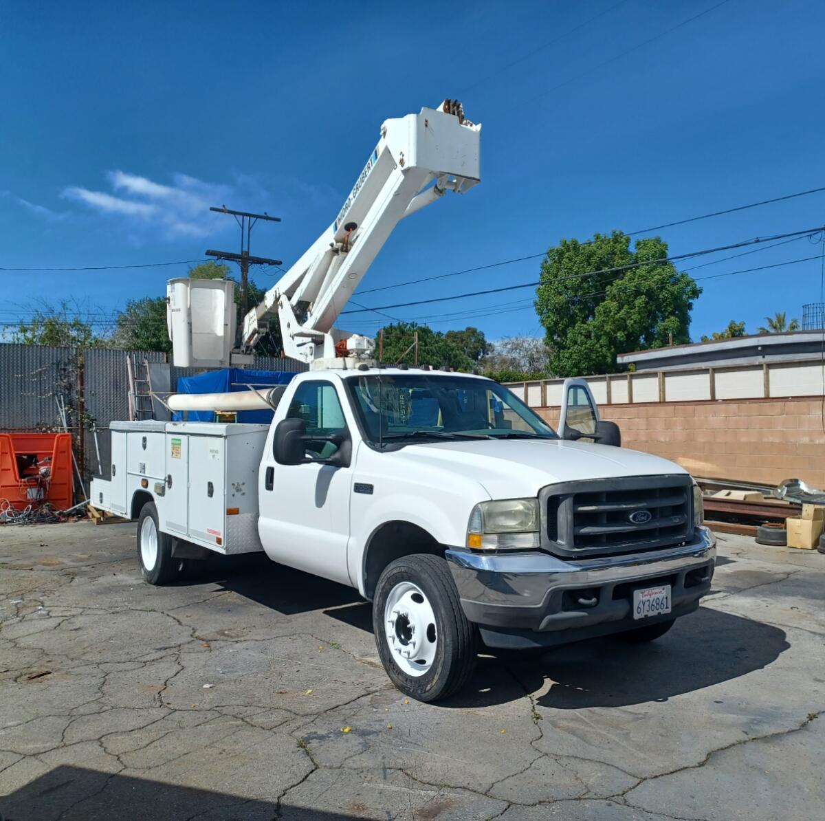 Used F550 For Sale - Ford Bucket Truck - Boom Trucks - Commercial Truck ...
