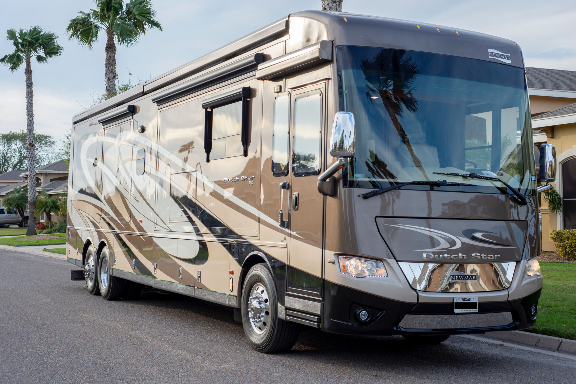 Trader rv store