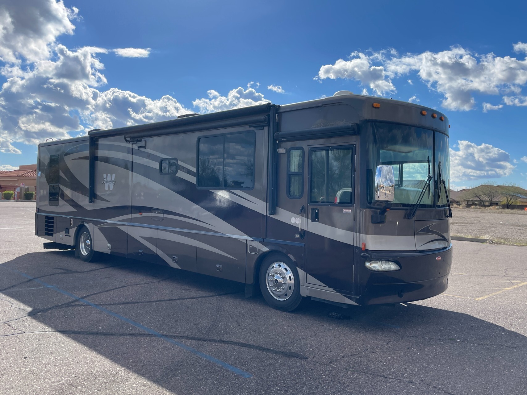 Chemainus, AZ - Journey For Sale - Winnebago RVs - RV Trader