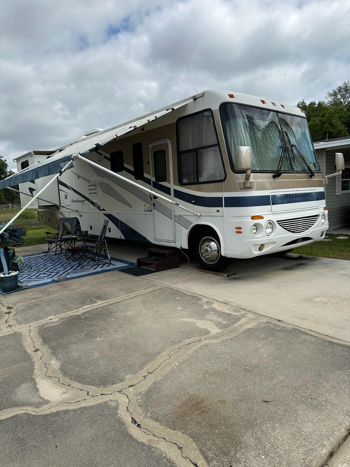 2004 Challenger For Sale - Damon RVs - RV Trader