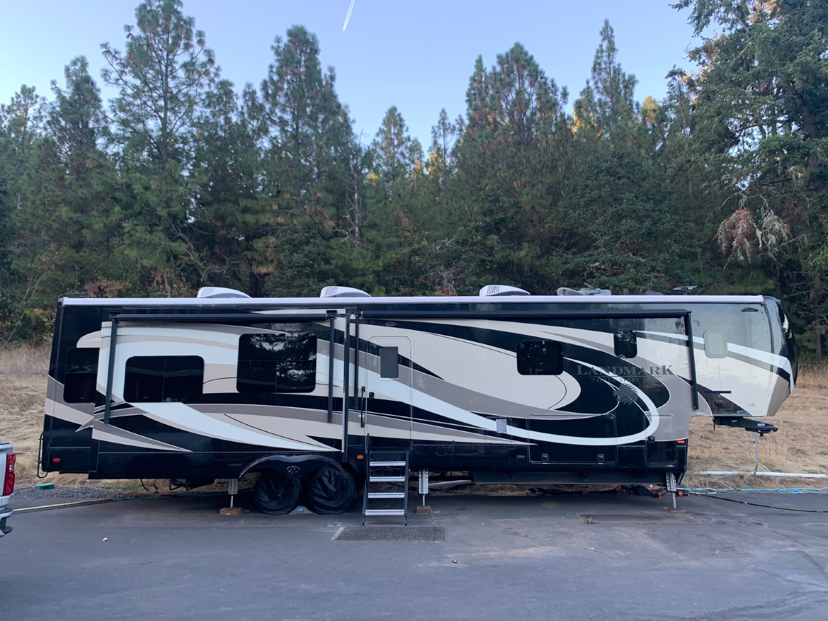 Landmark 365 For Sale - Heartland Fifth Wheel RVs - Fifth Wheels - RV ...