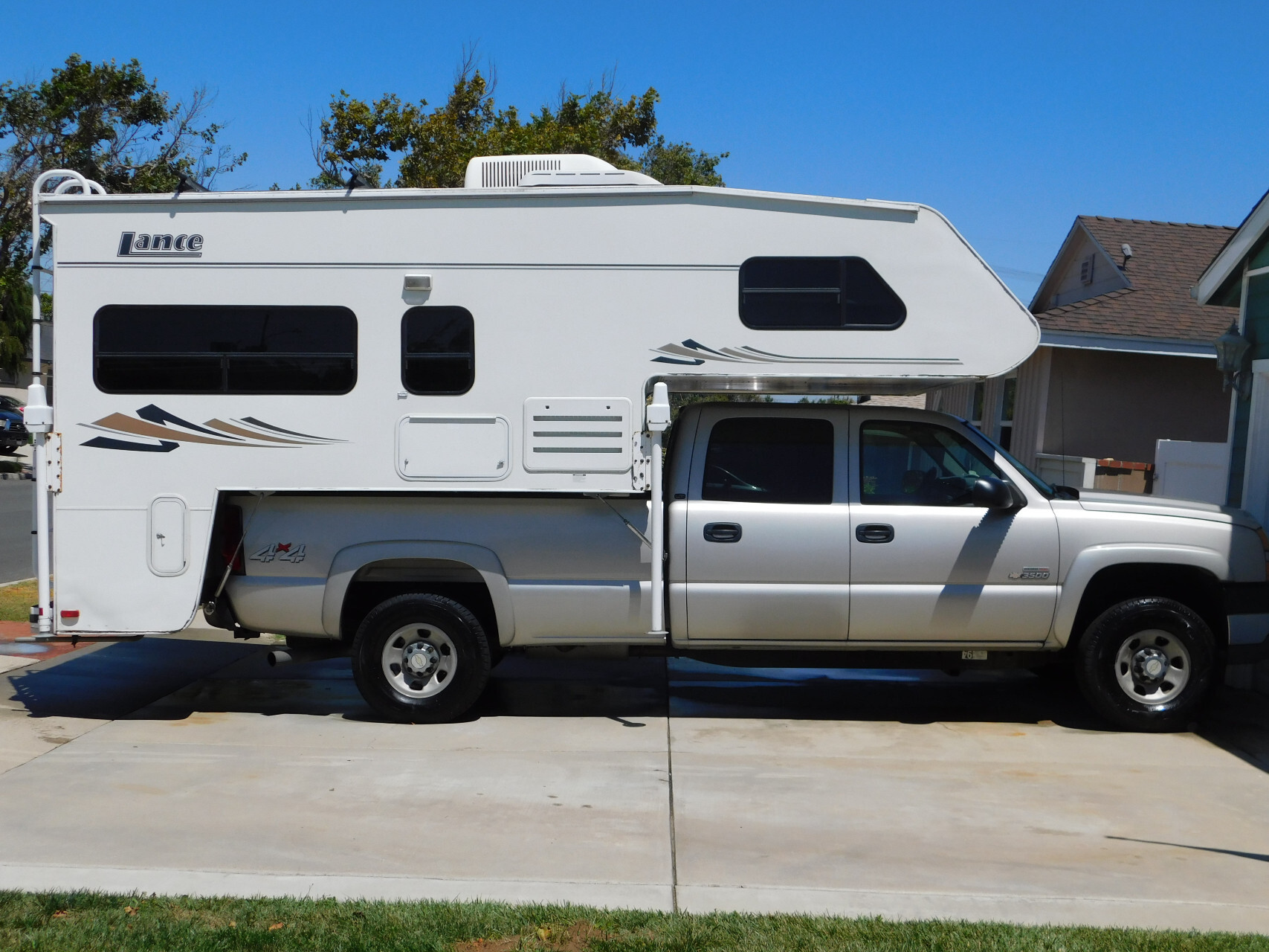 1030 For Sale - Lance Truck Camper RVs - Truck Campers - RV Trader