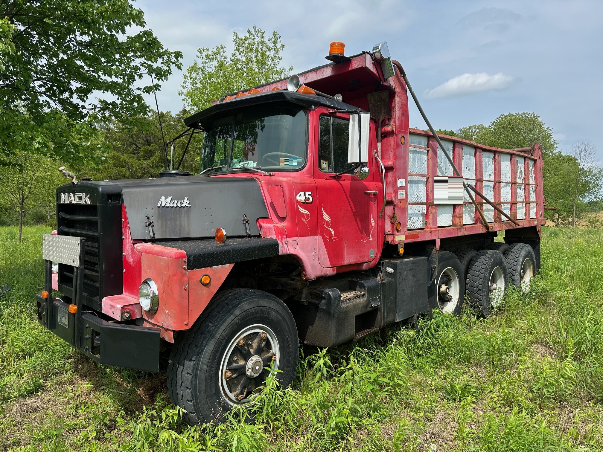 Used 1977 Mack DM685 For Sale in Elysburg, PA - 5031534199 - Commercial ...