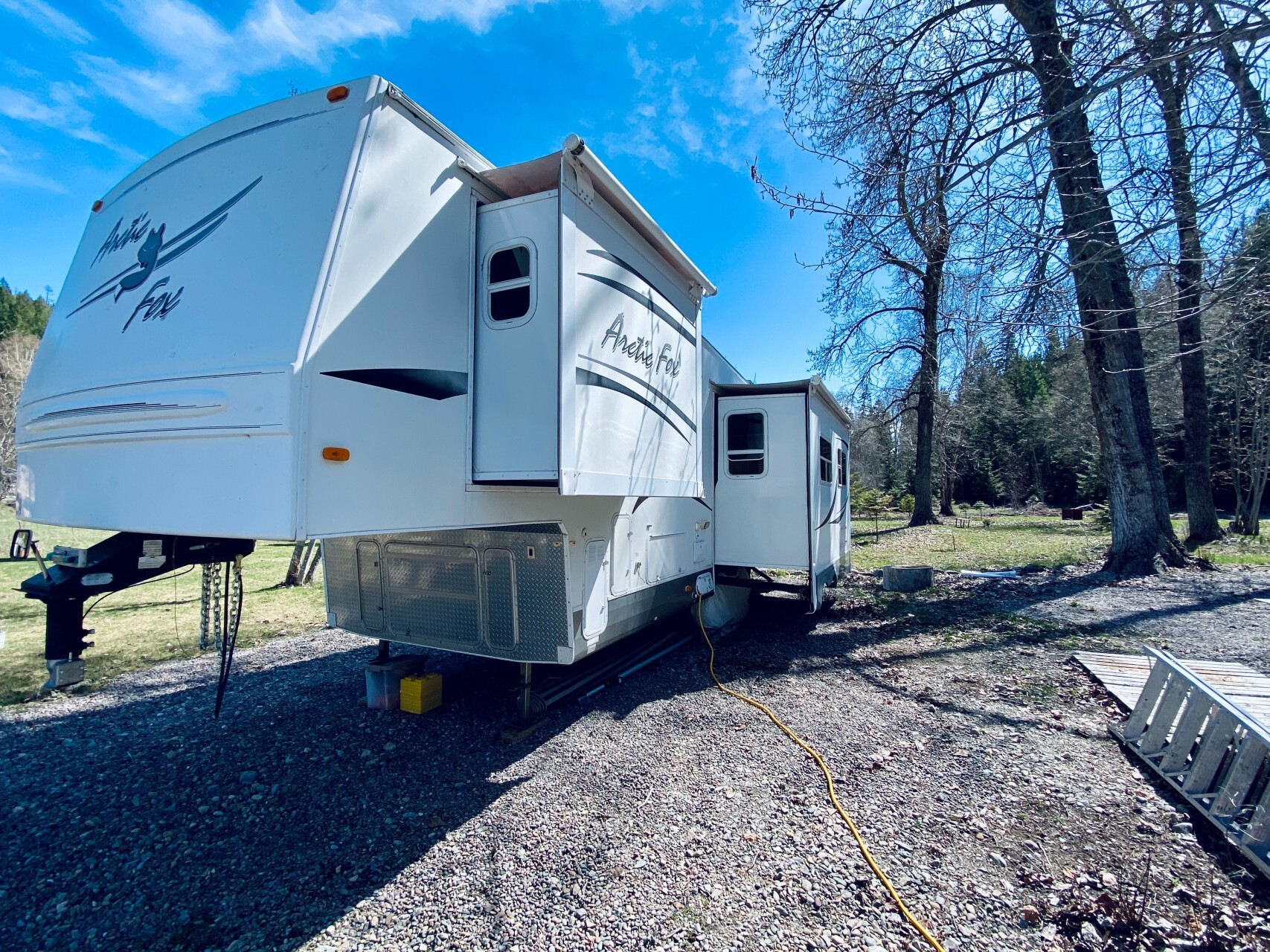 2000-2010 Arctic Silver Fox Edition For Sale - Northwood Mfg Fifth ...