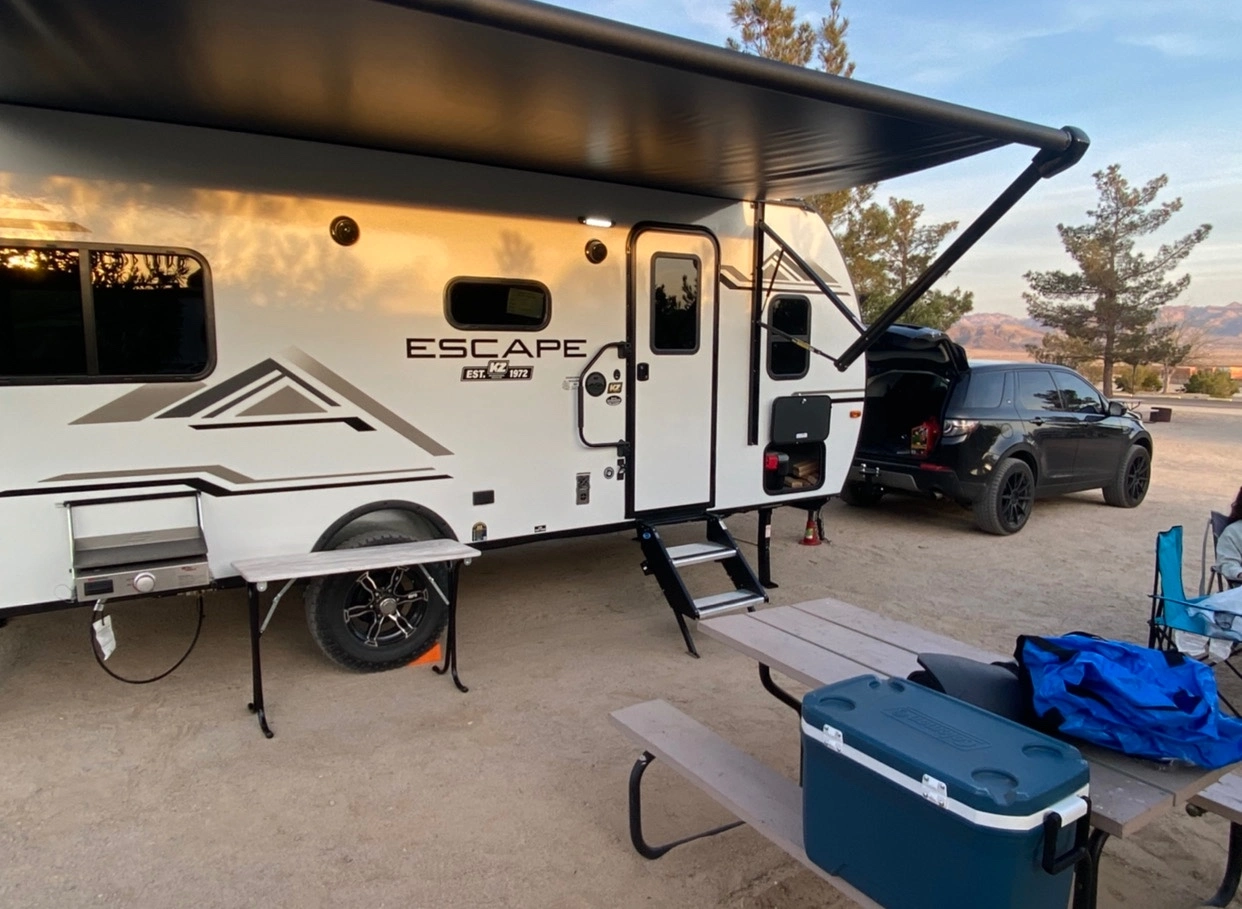 E17 Escape Hatch For Sale - K-Z Travel Trailer RVs - Travel Trailers ...