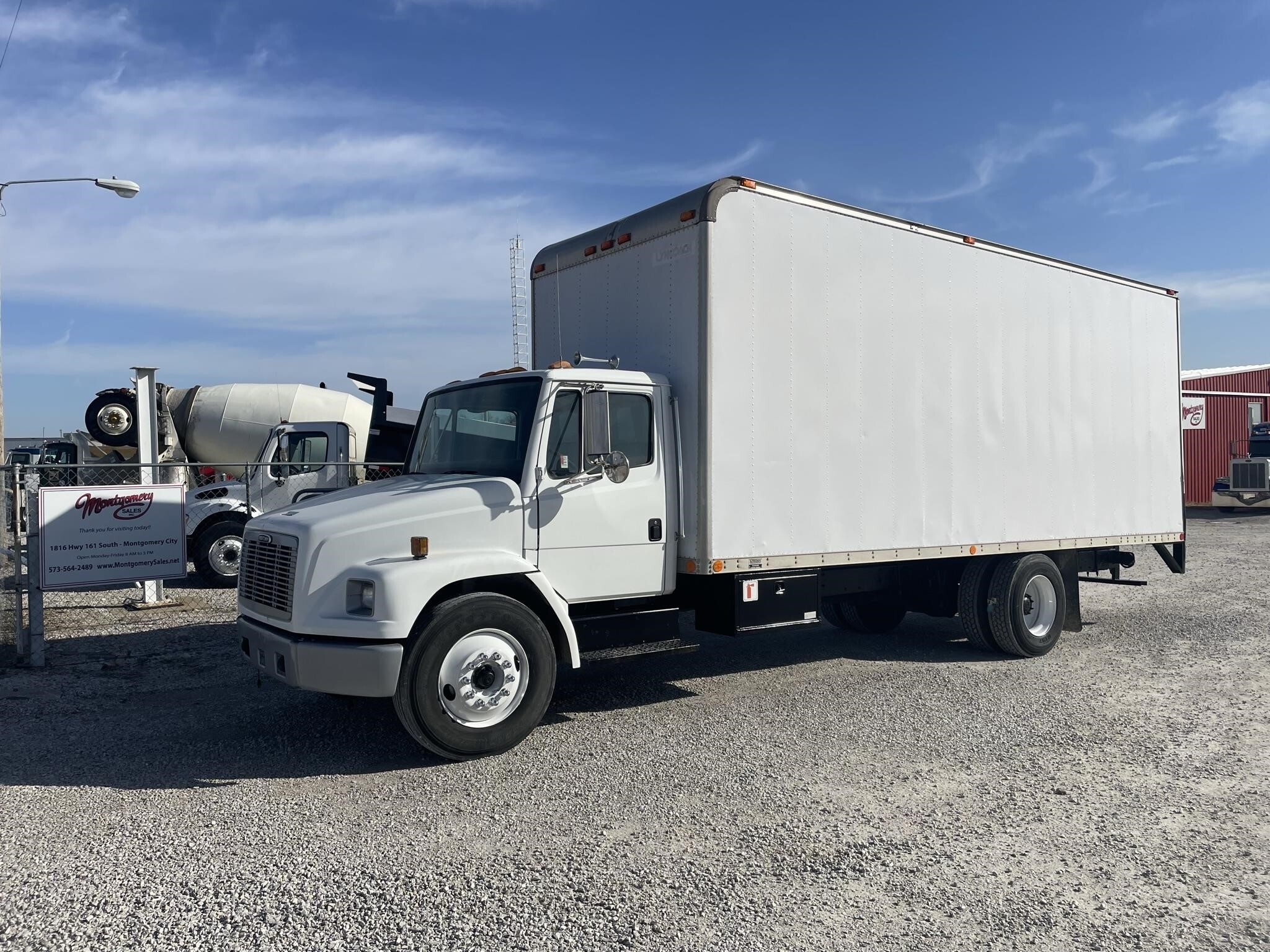 Freightliner FL60 Class 6 (gvw 19501 - 26000) Trucks for Sale ...