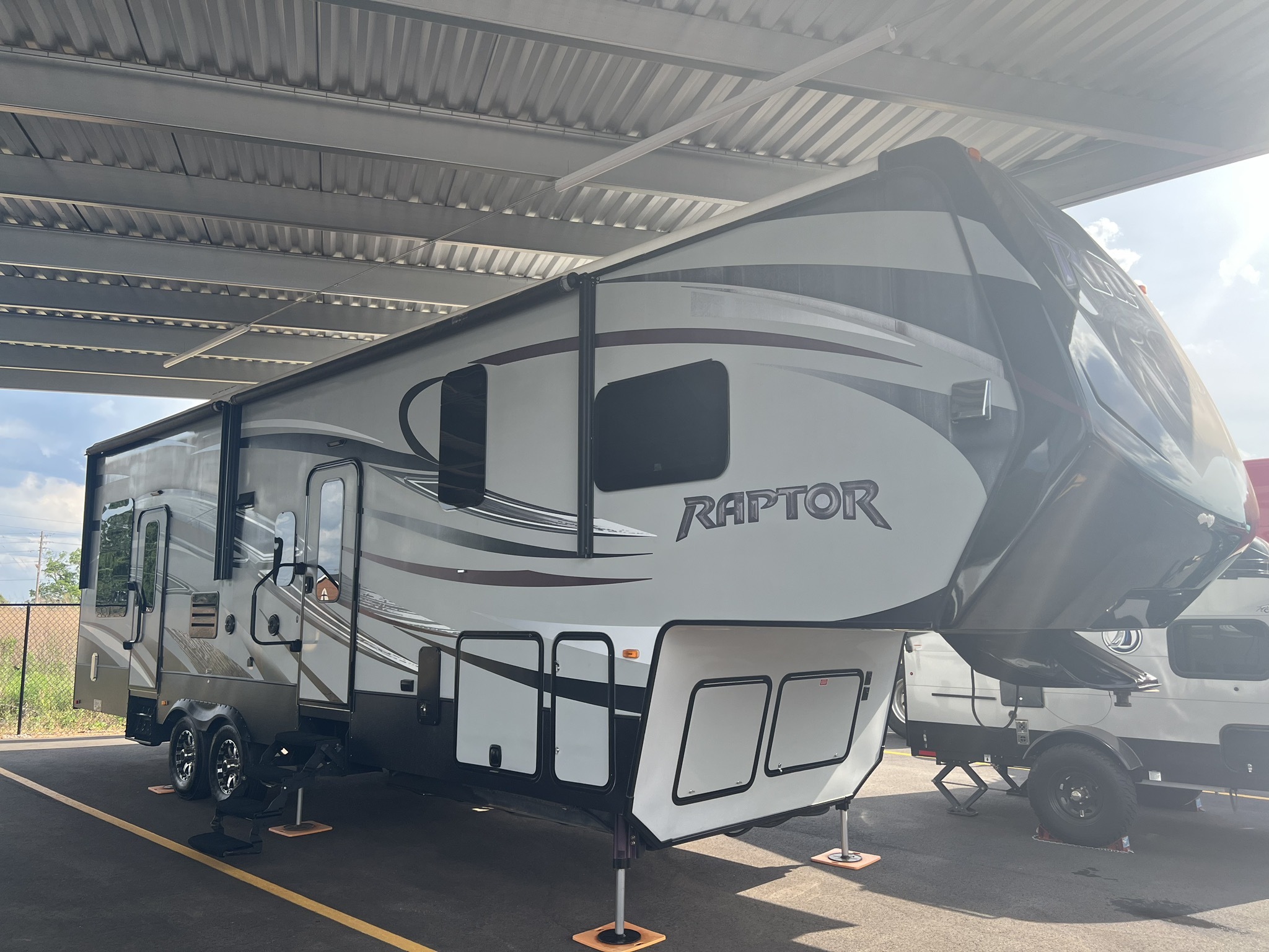 300MP Raptor For Sale - Keystone RVs - RV Trader