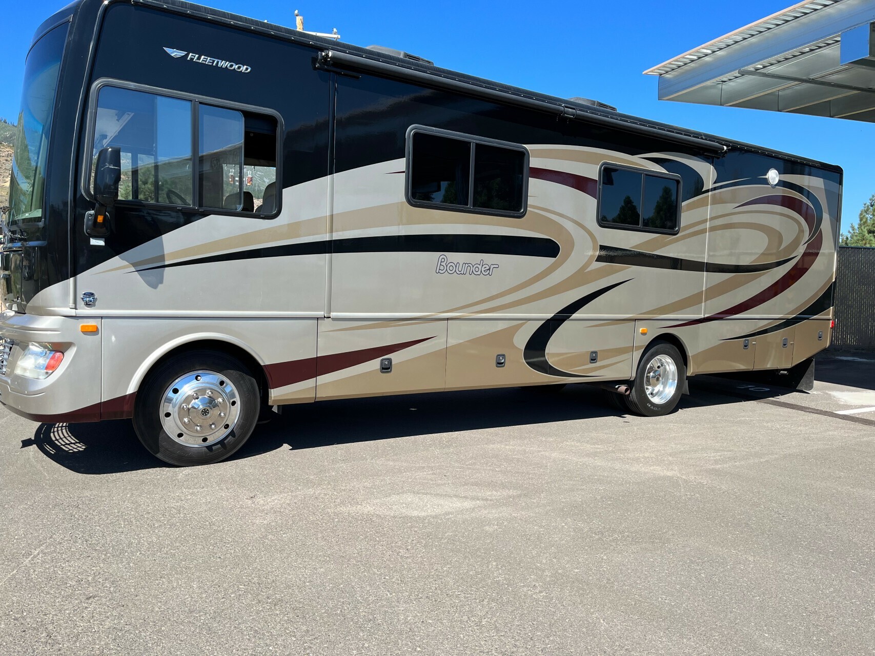 2014 34M Bounder Classic For Sale - Fleetwood RVs - RV Trader