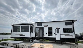 42DL Wildwood Grand Lodge For Sale - Forest River RVs - RV Trader