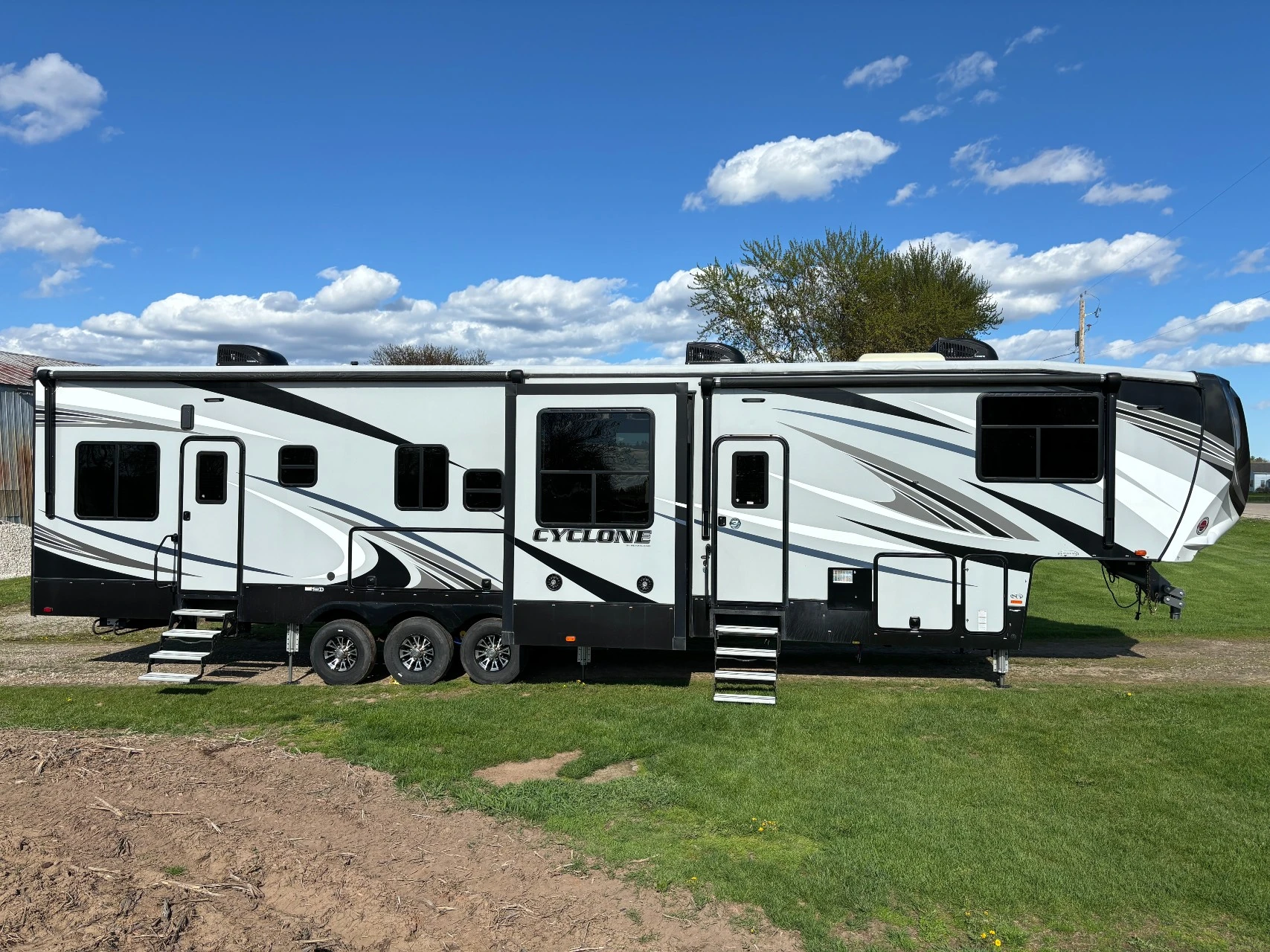 2018 4005 Cyclone For Sale - Heartland RVs - RV Trader