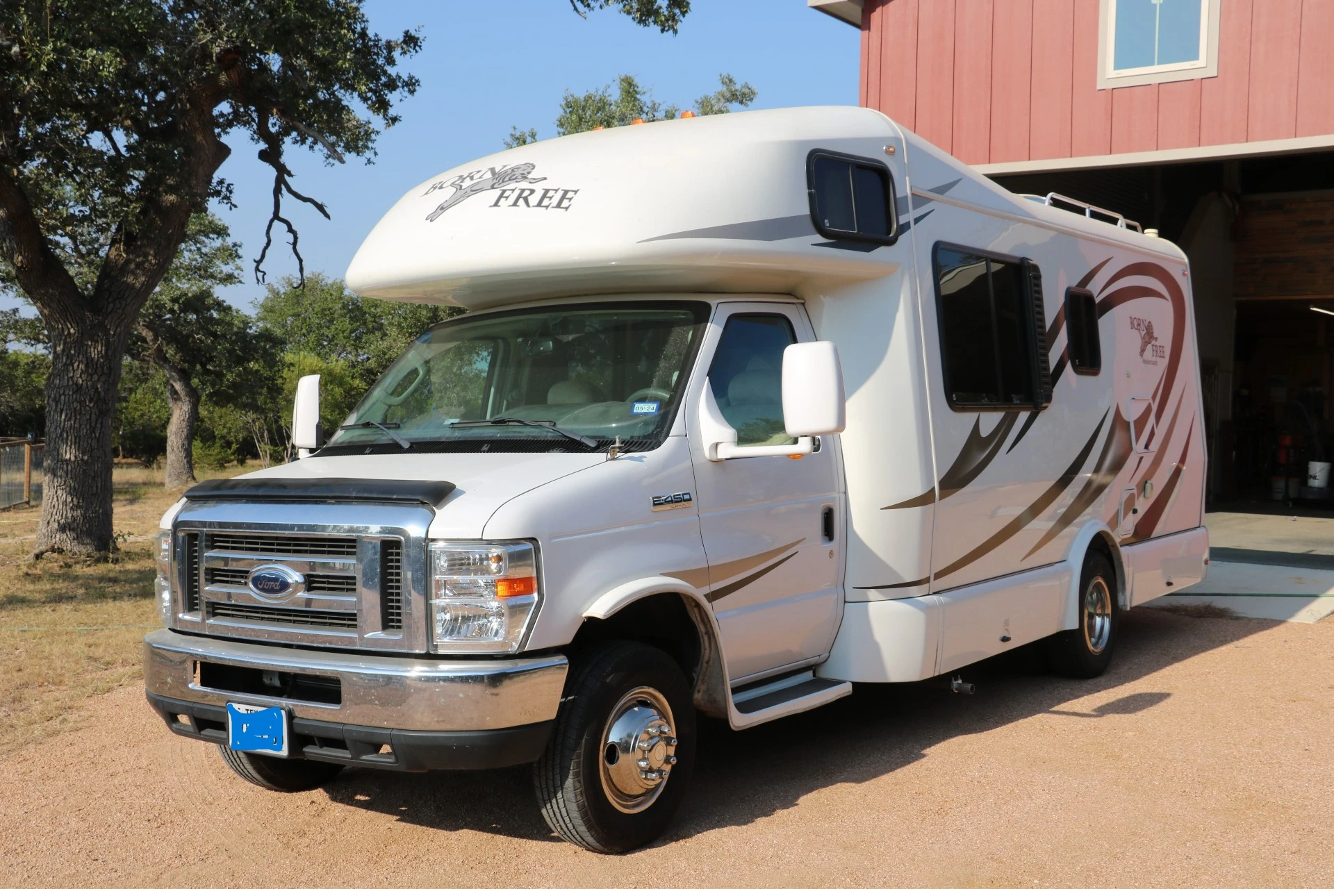 24RB For Sale - Born Free RVs - RV Trader