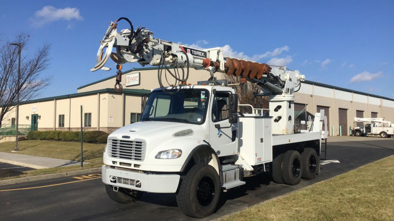 Digger Derrick Trucks for Sale | Commercial Truck Trader