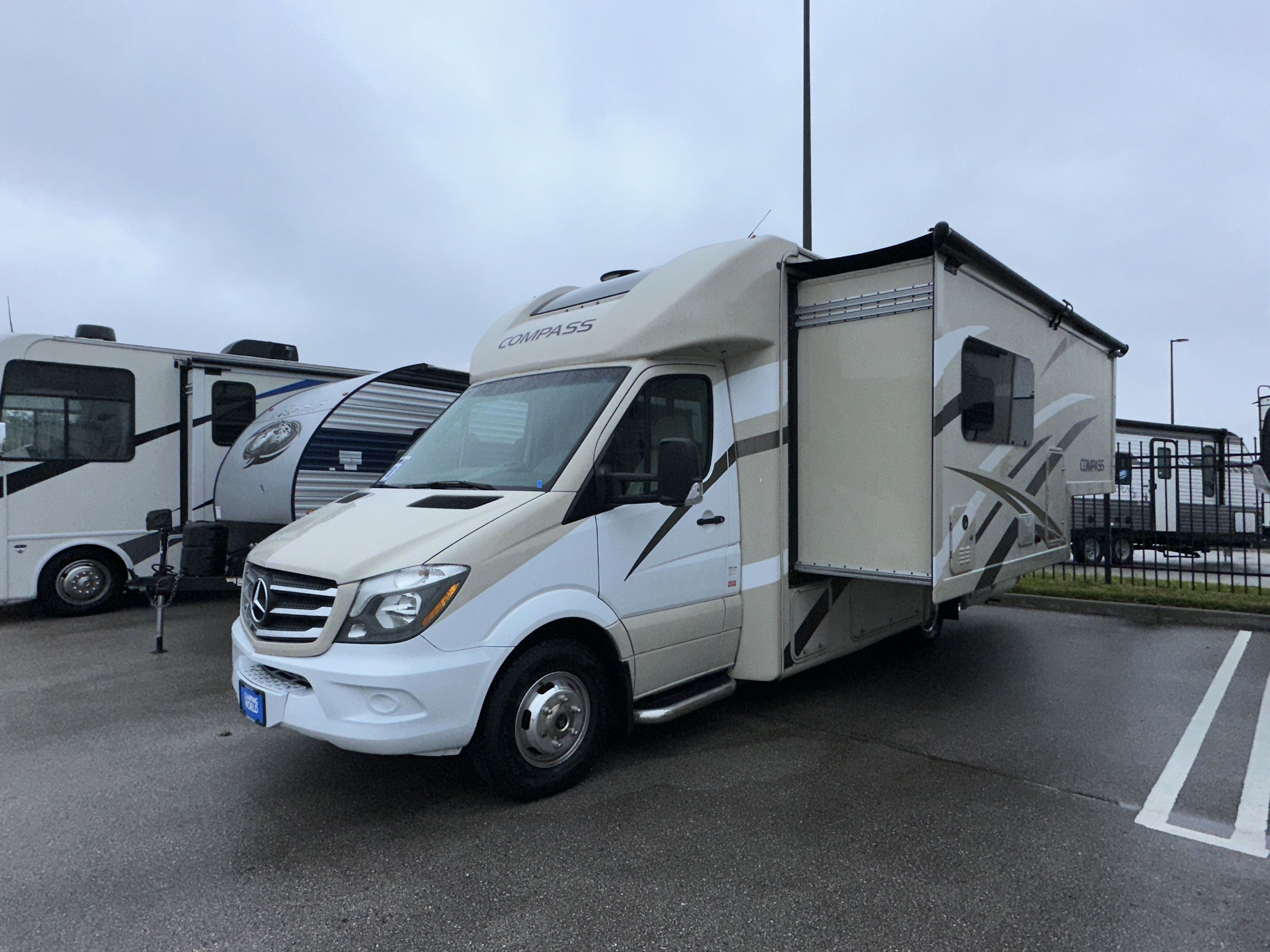 24TF Compass For Sale - Thor Motor Coach RVs - RV Trader