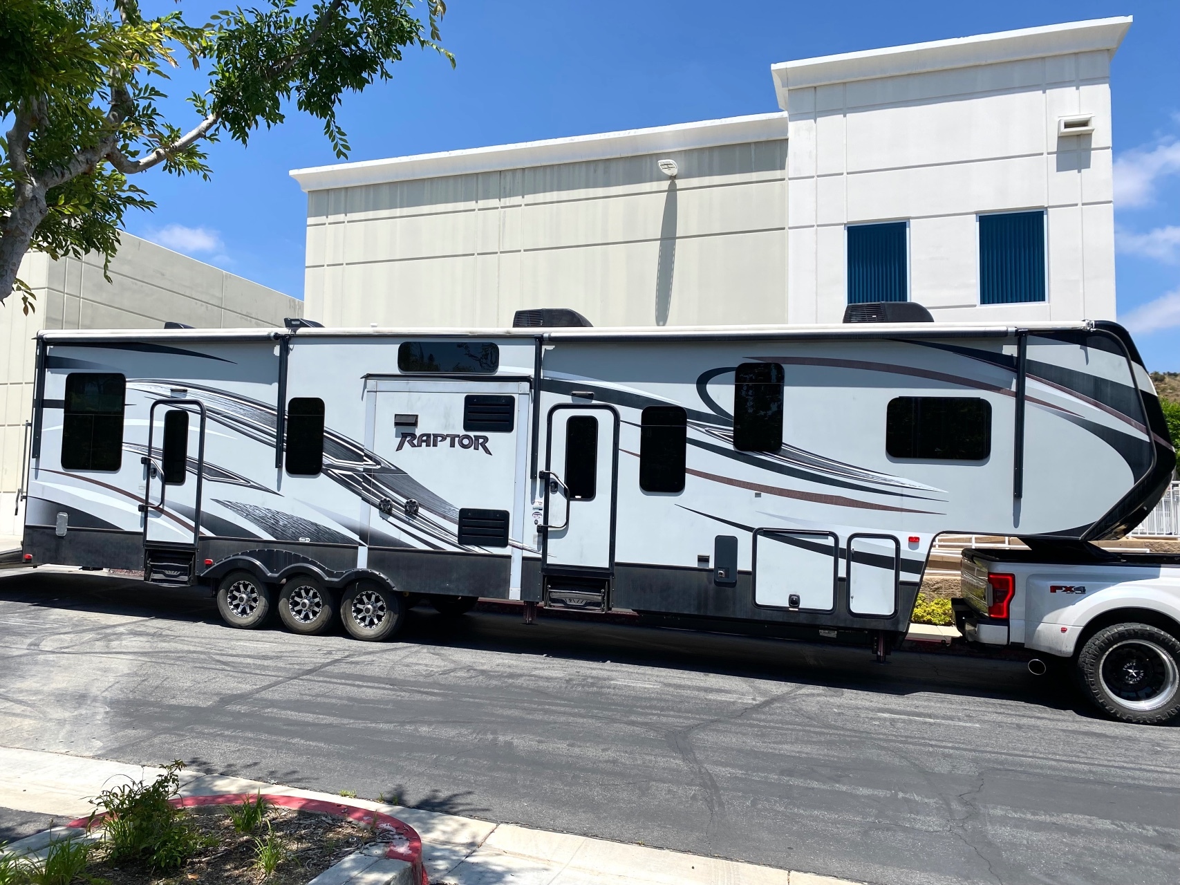 Raptor Carbon Series For Sale - Keystone RVs - RV Trader