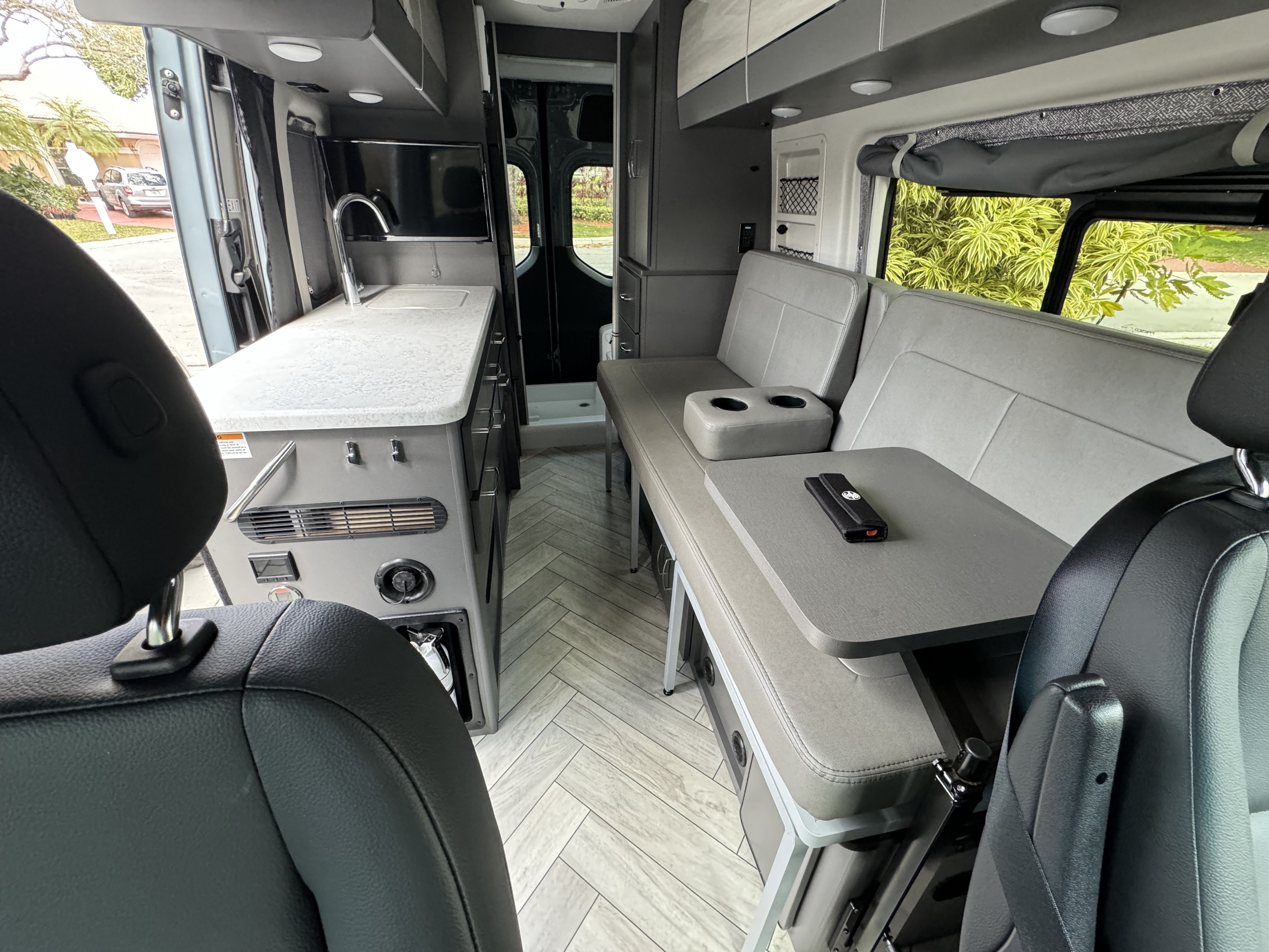 19R Freedom Elite For Sale - Thor Motor Coach RVs - RV Trader