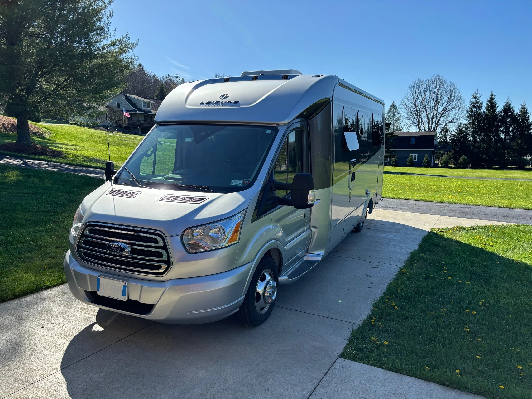 Wonder For Sale - Leisure Travel Class C RVs - Class C Motorhomes - RV ...