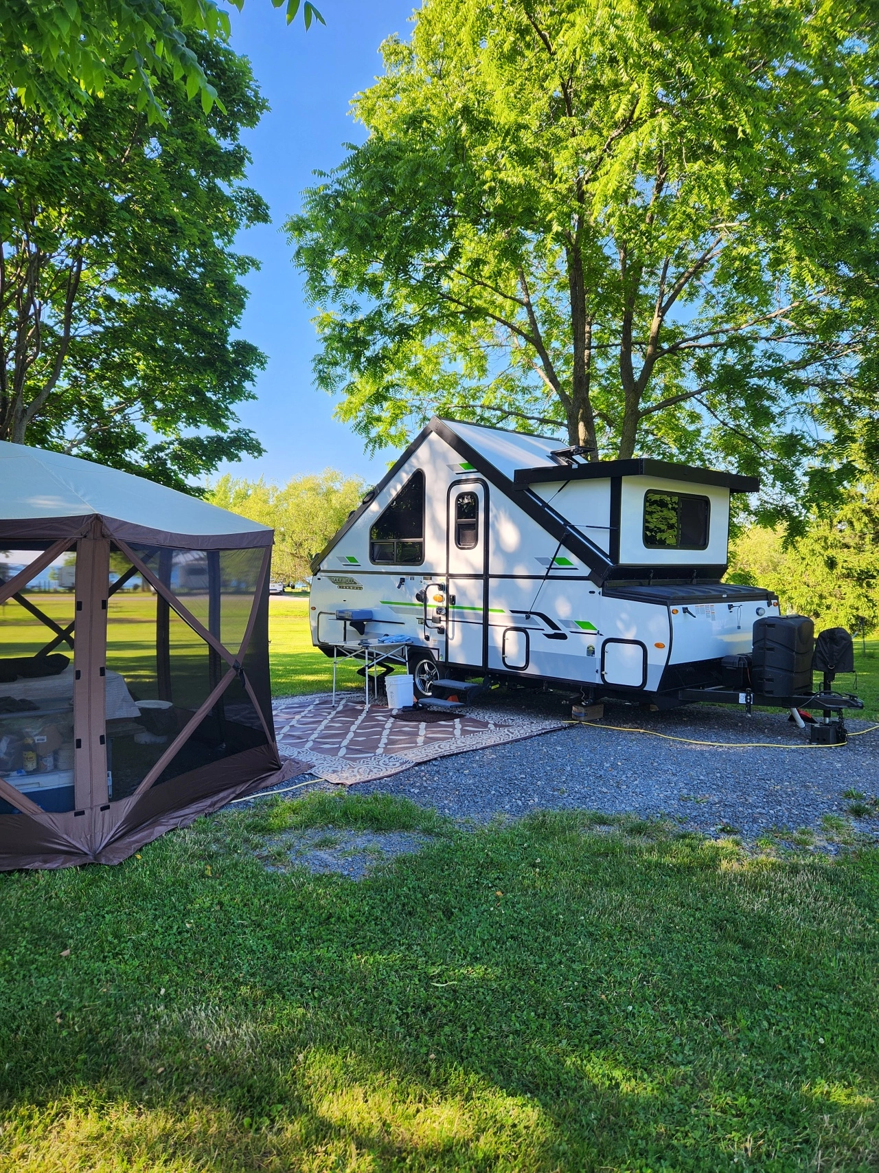A214HW Rockwood Hard Side For Sale - Forest River RVs - RV Trader
