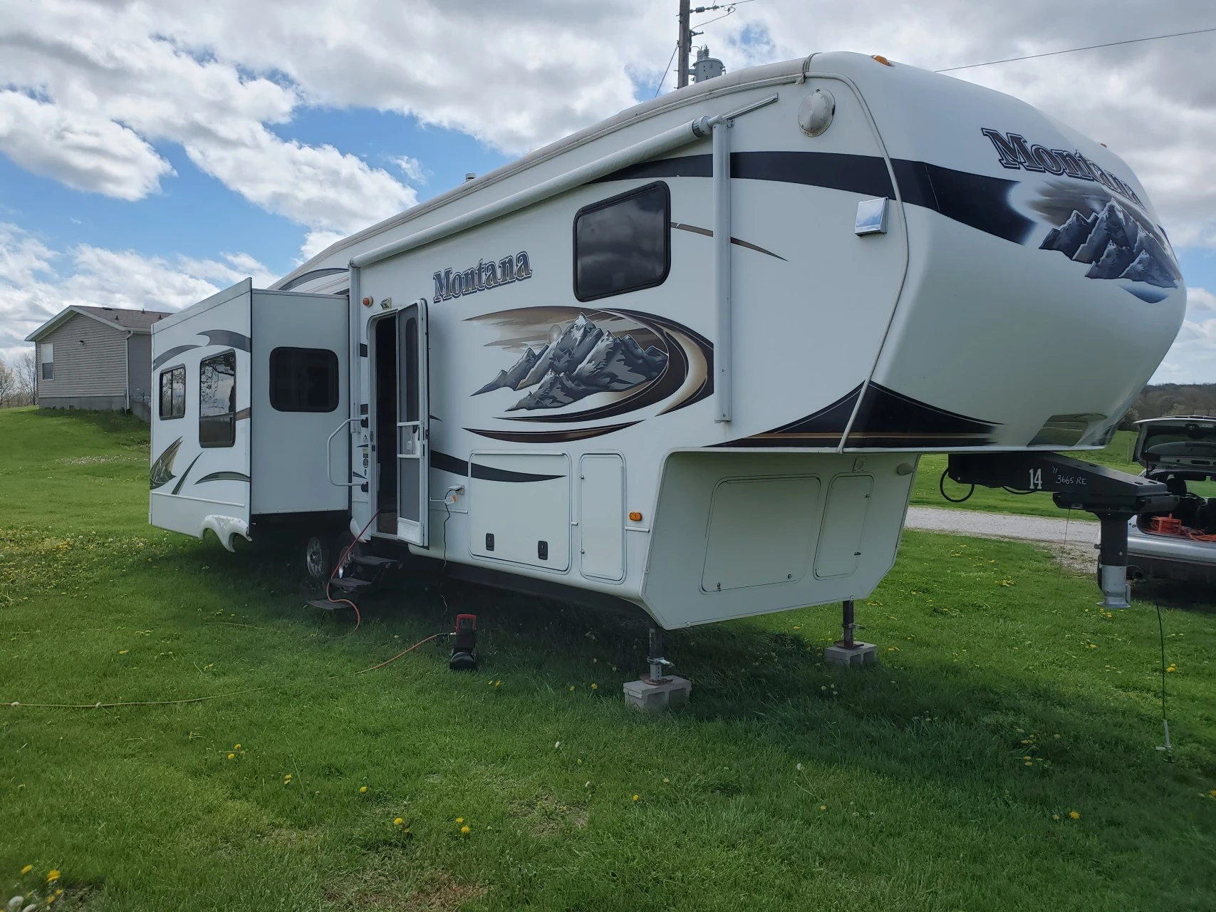 2011 Montana For Sale - Keystone RVs - RV Trader