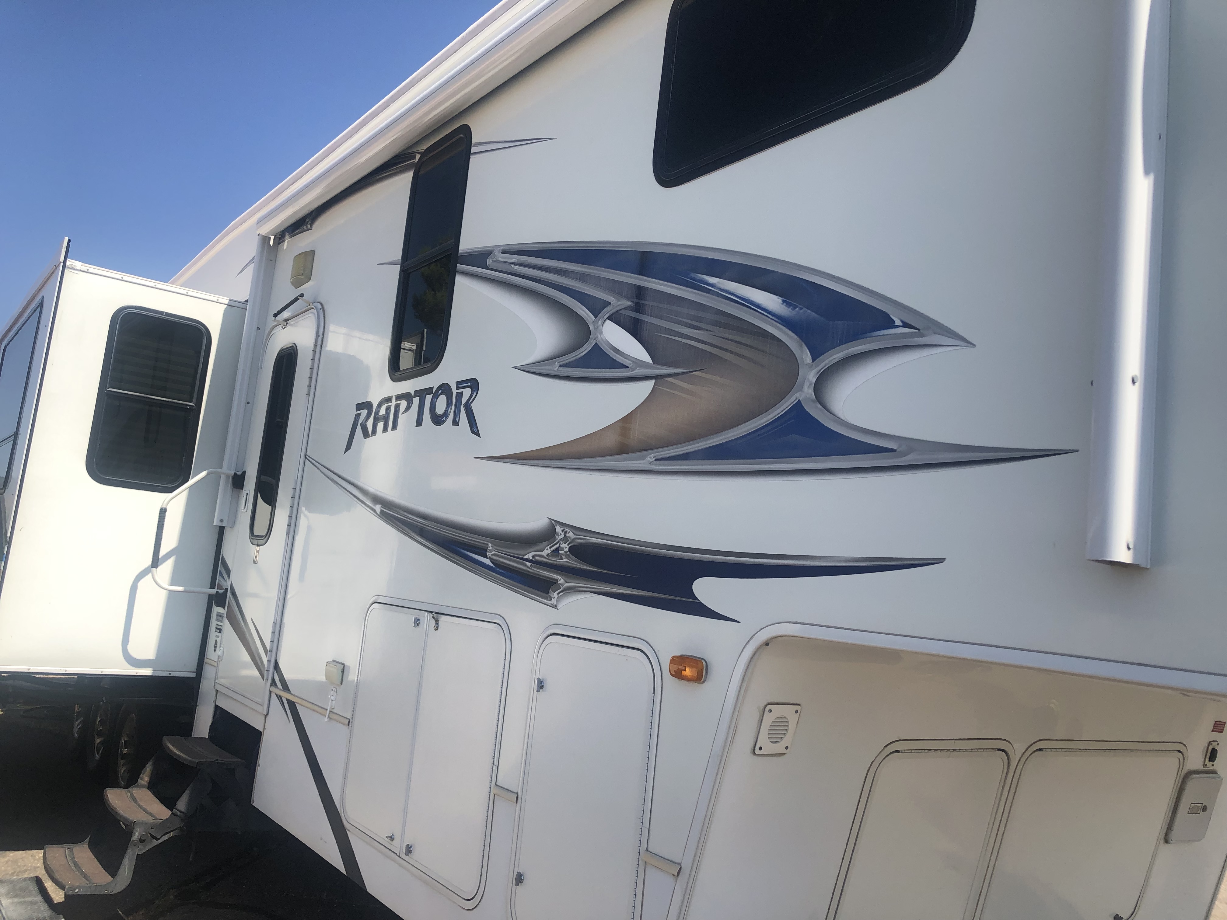 Used 2011 Keystone Raptor in Miami, AZ - 5032306234 - RV Trader