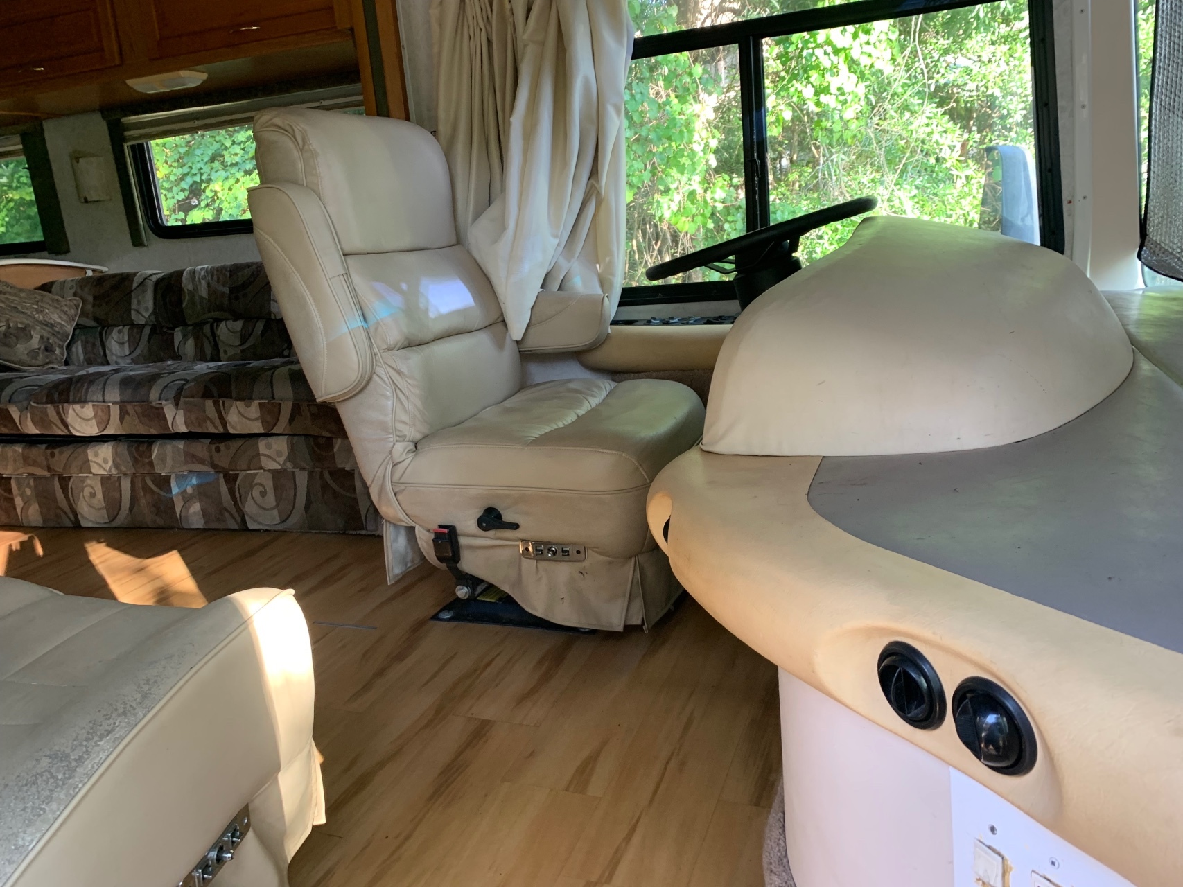 2001-Any 36T Expedition For Sale - Fleetwood RVs - RV Trader