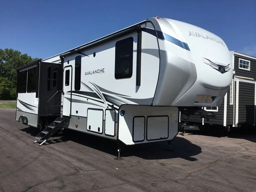 390DS Avalanche For Sale - Keystone Fifth Wheel RVs - Fifth Wheels - RV ...