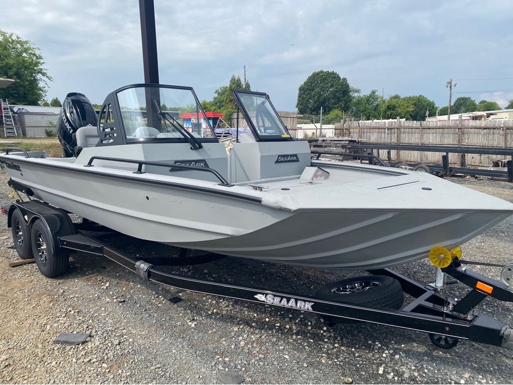 New 2025 Seaark Protege With 200 Hp Suzuki For Sale in Pineville, NC ...