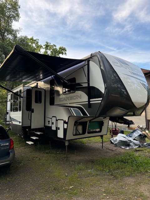 2021 358 Carbon For Sale - Keystone RVs - RV Trader