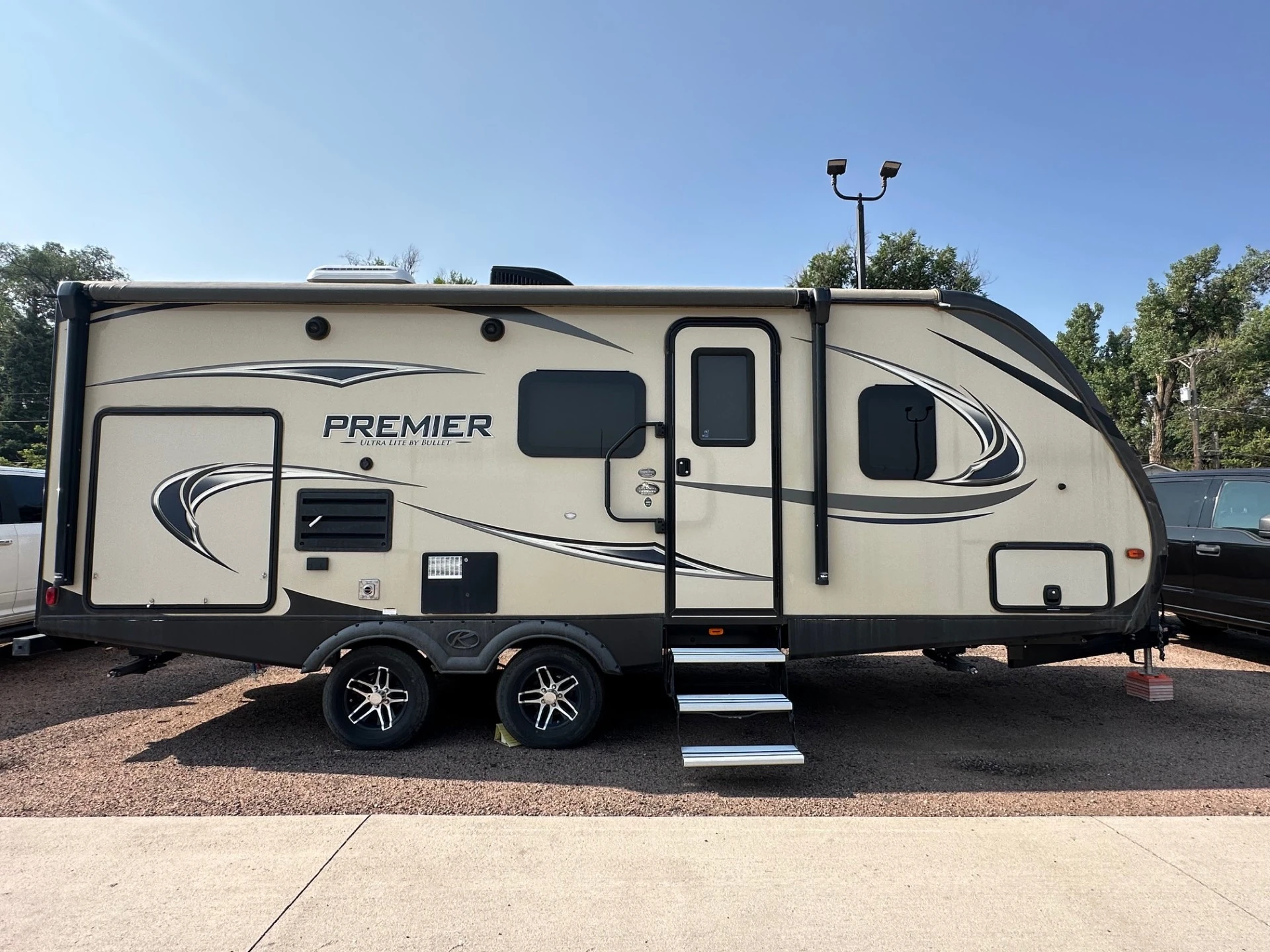 22RBPR Bullet Premier For Sale - Keystone RVs - RV Trader