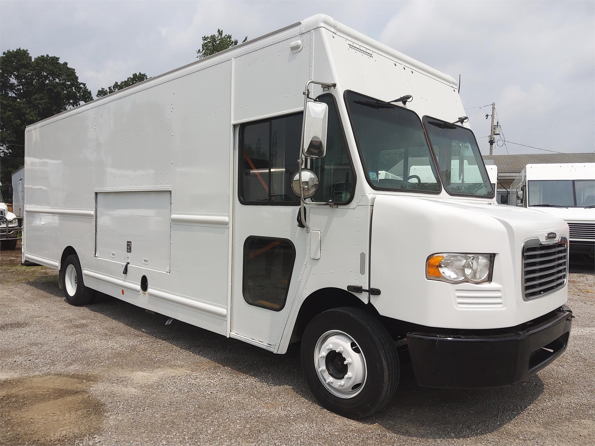 Used 2016 Freightliner MT55 For Sale in Fort Wayne, IN - 5017310007 ...