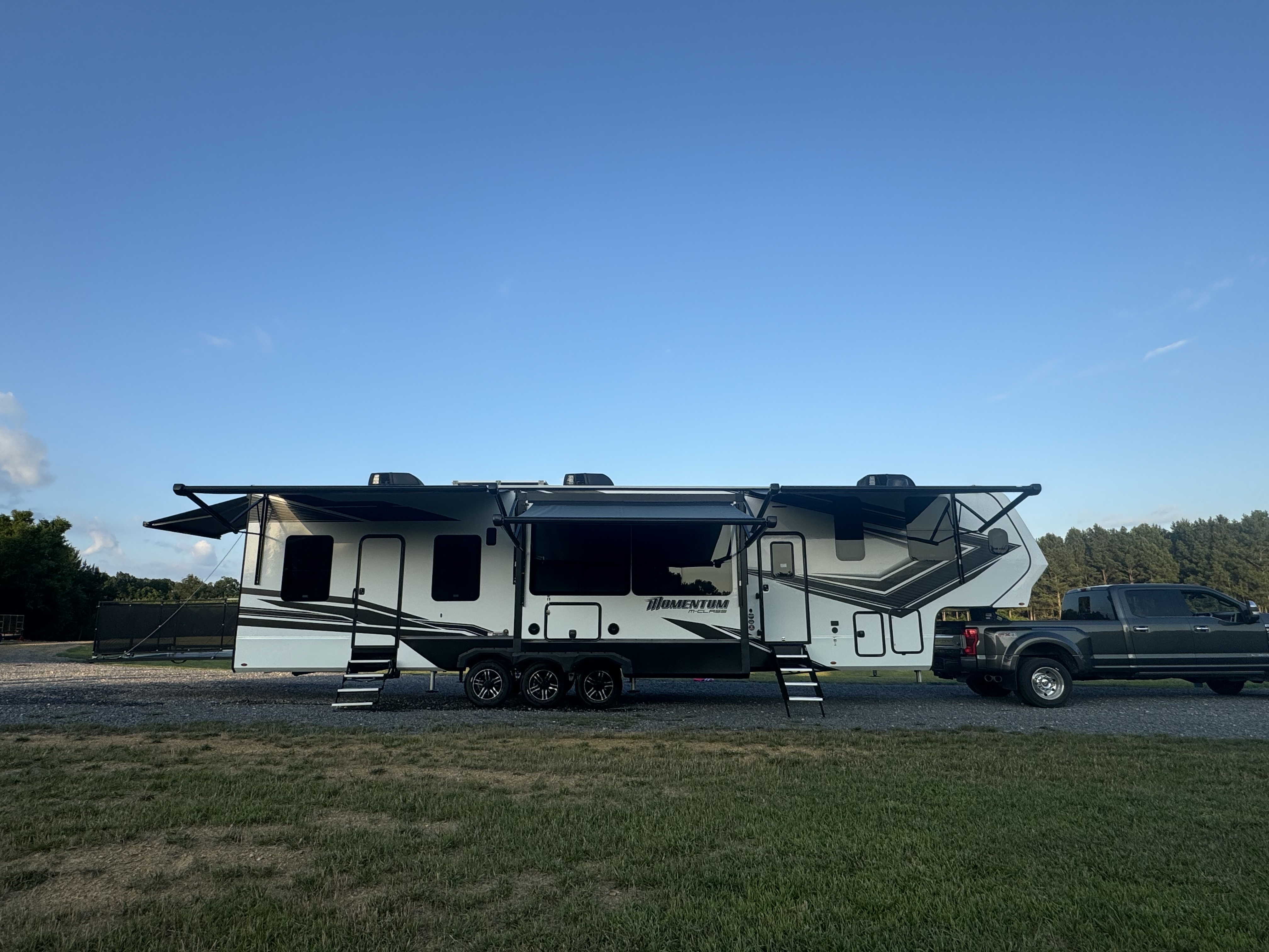 Used Fifth Wheel RVs - Fifth Wheels Sleeps 8 For Sale Near 201, Georgia ...