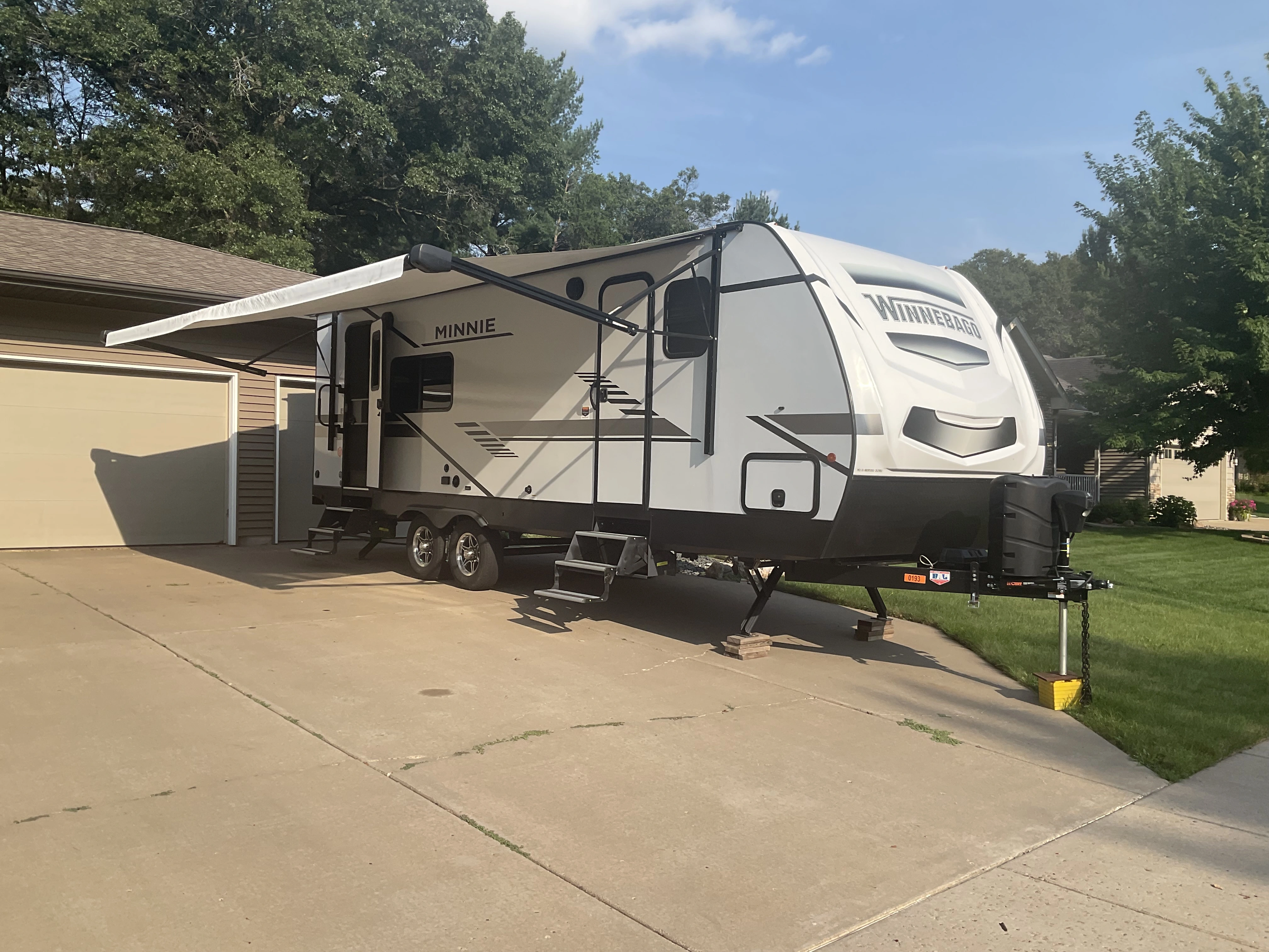 2529RG Minnie For Sale - Winnebago RVs - RV Trader