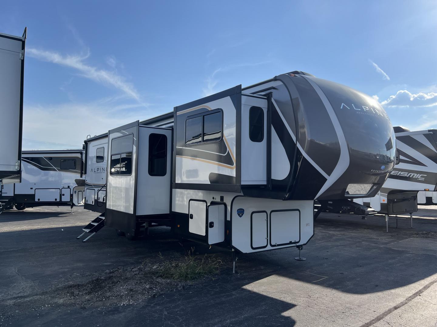 Keystone Alpine Avalanche Edition 346FL RVs For Sale - RV Trader