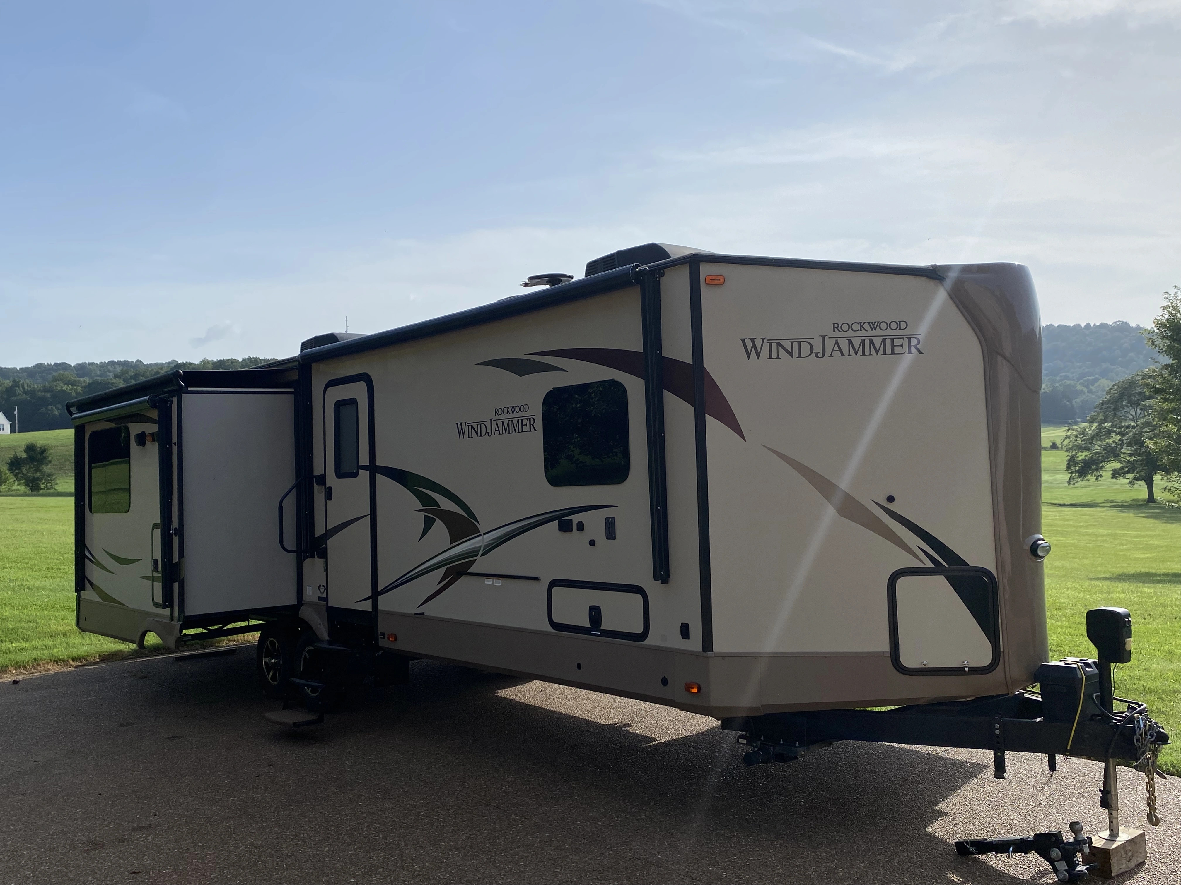 3029W Rockwood Windjammer For Sale - Forest River RVs - RV Trader