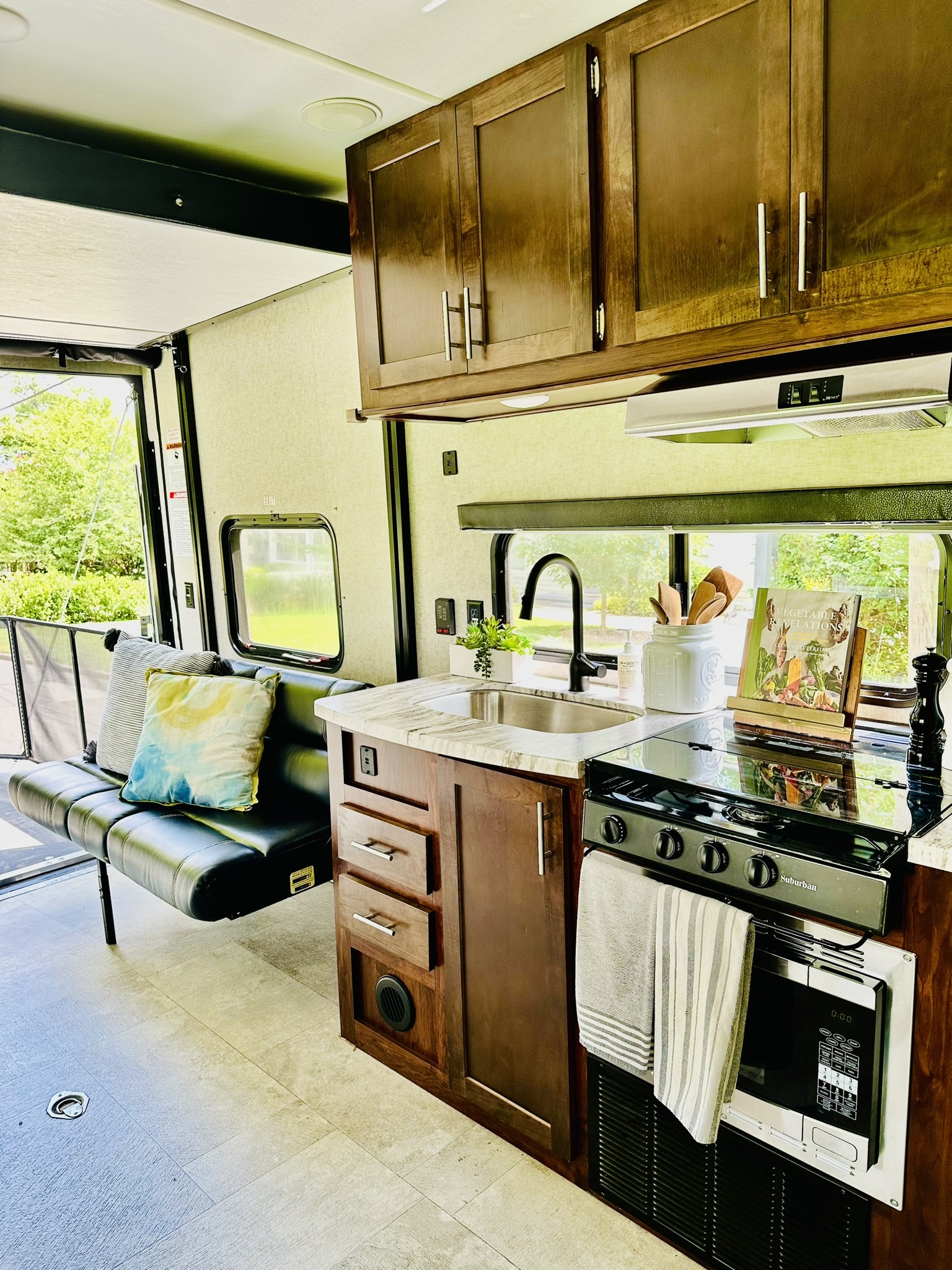 25V Vengeance Rogue For Sale - Forest River RVs - RV Trader