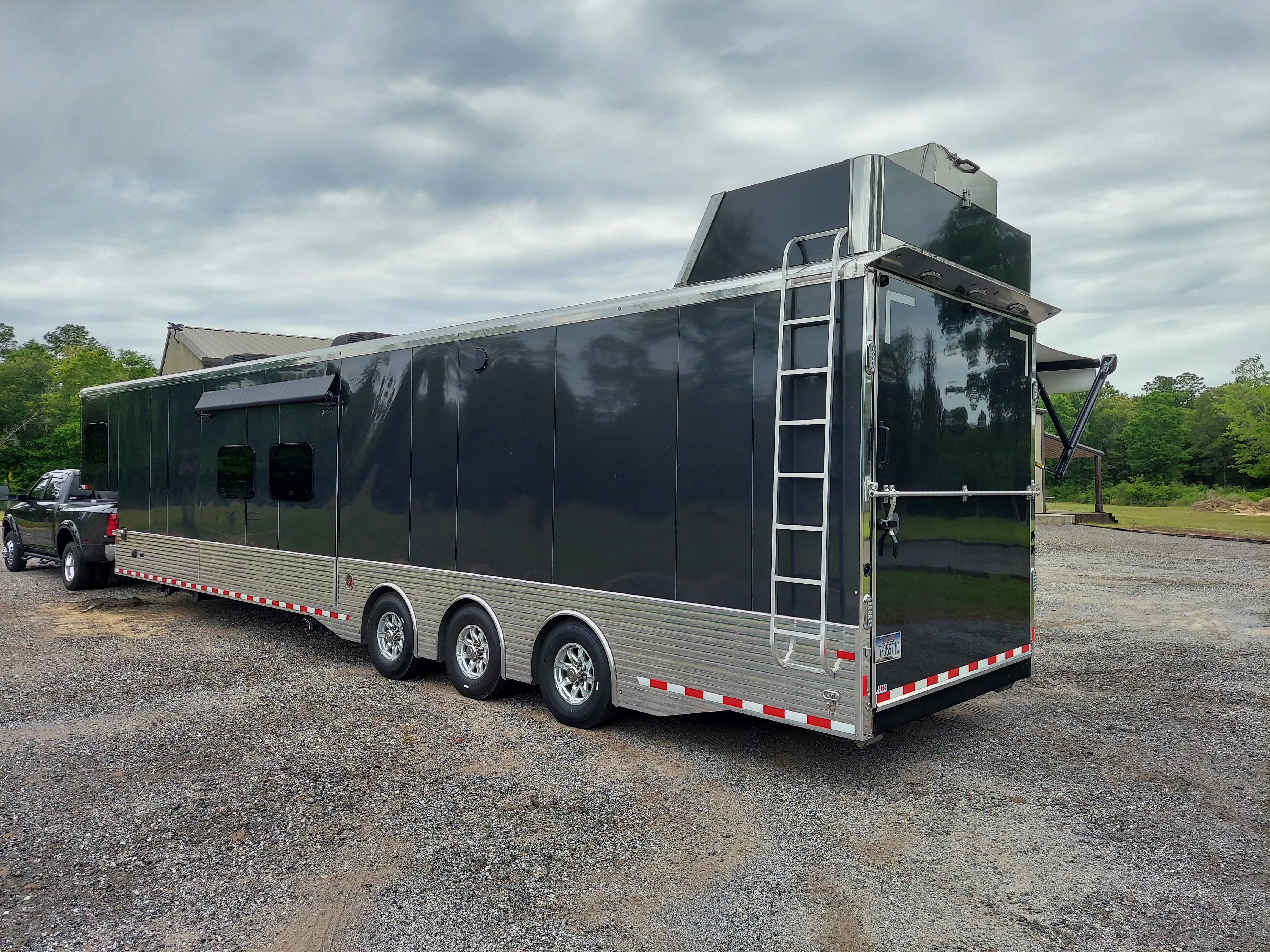 Used Sundowner For Sale - Sundowner Toy Hauler RVs - Toy Haulers - RV ...