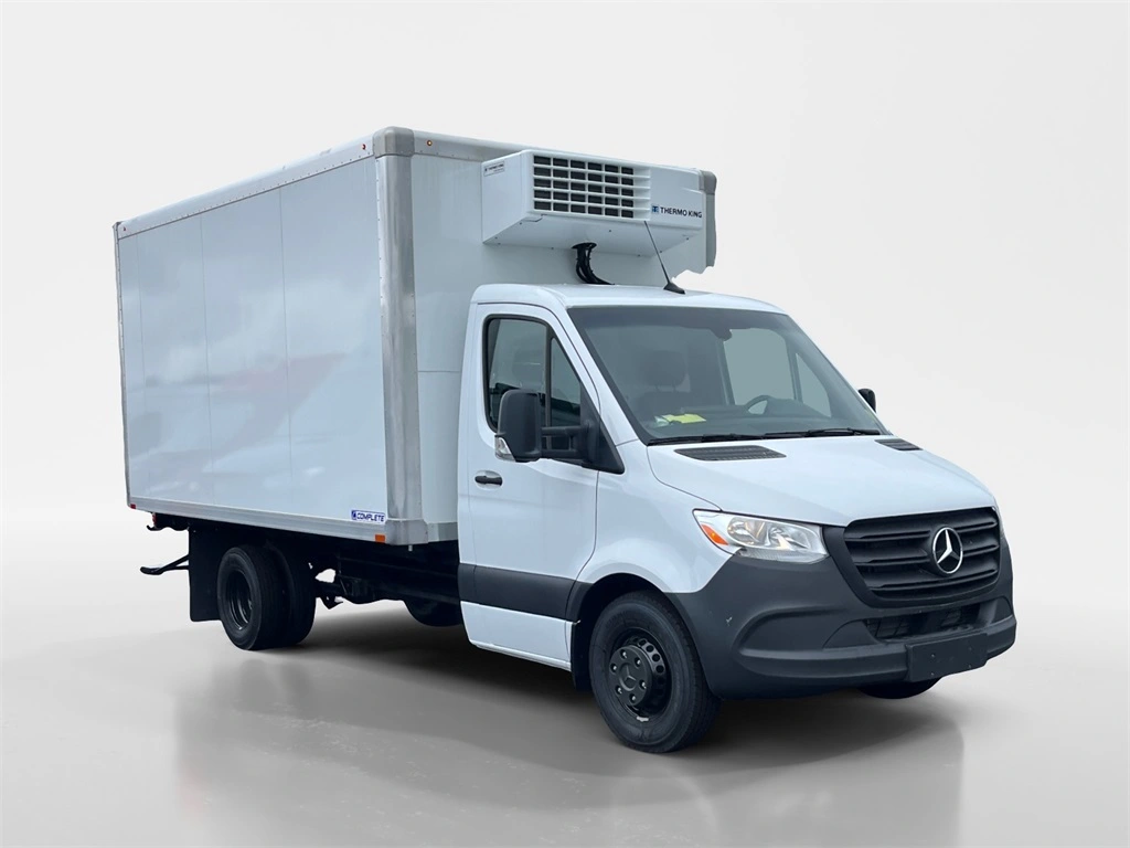 Mercedes-Benz Sprinter Cutaway-Cube Van For Sale - Commercial Truck Trader