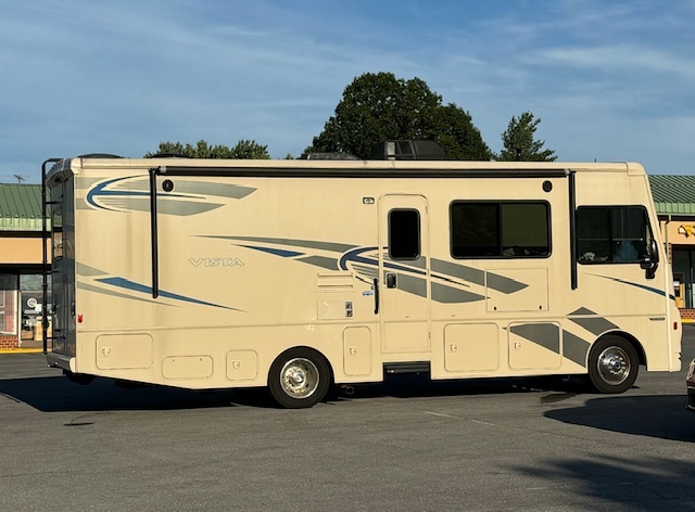 Used 2018 Winnebago Vista 27pe in Mint Hill, NC - 5033036574 - RV Trader